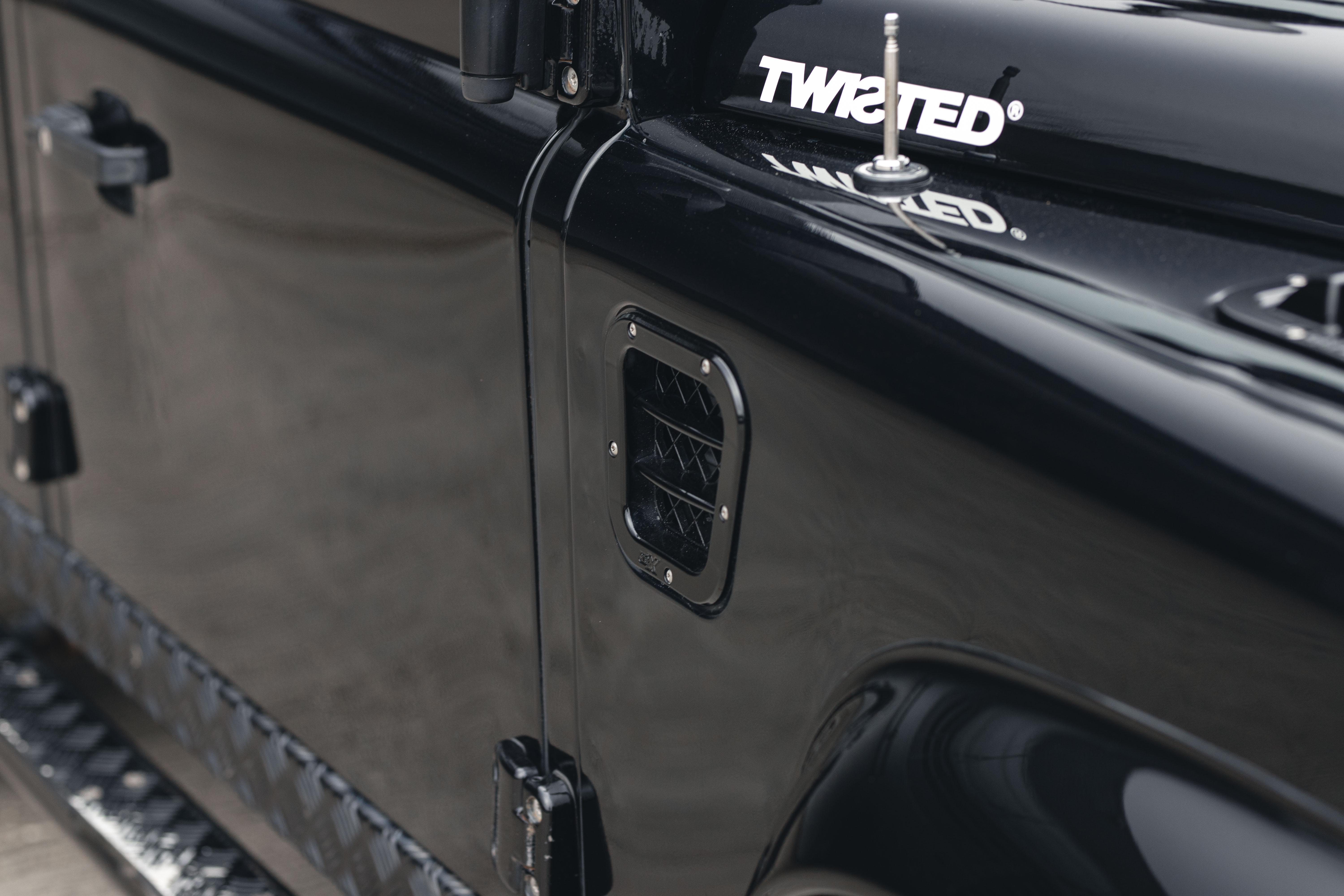 2013 LAND ROVER DEFENDER 110 XS 'TWISTED'