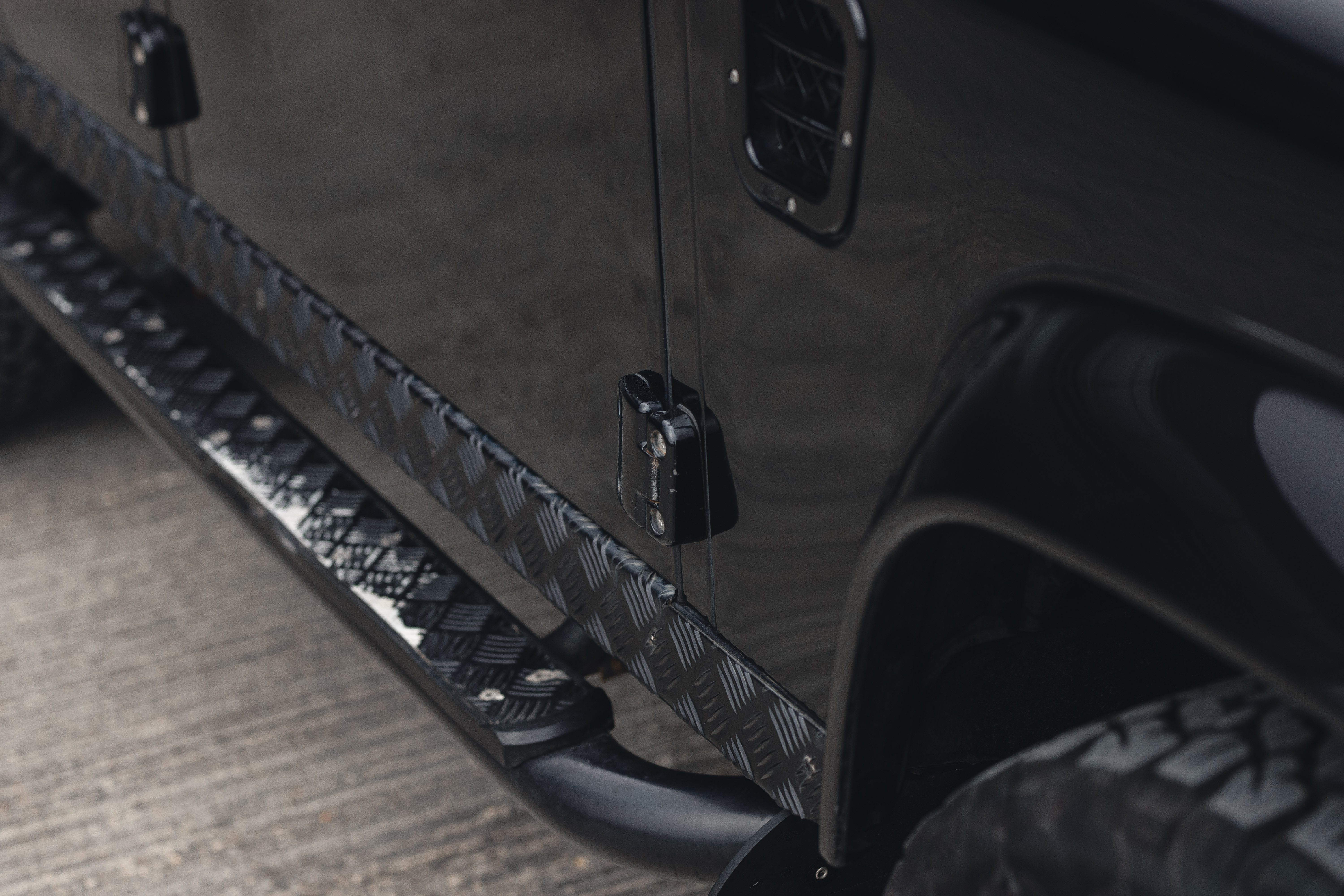 2013 LAND ROVER DEFENDER 110 XS 'TWISTED'