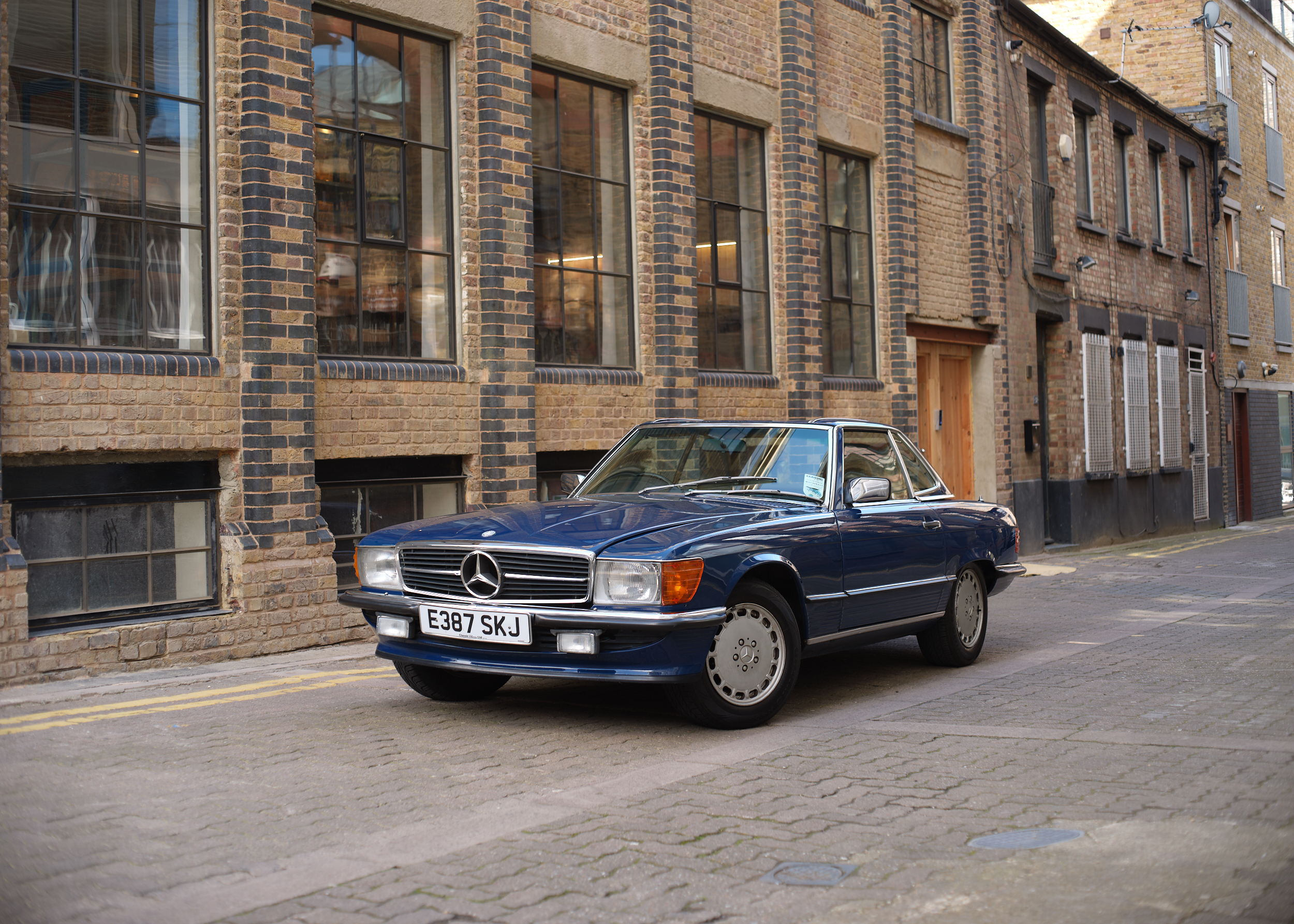 1987 MERCEDES-BENZ (R107) 500 SL
