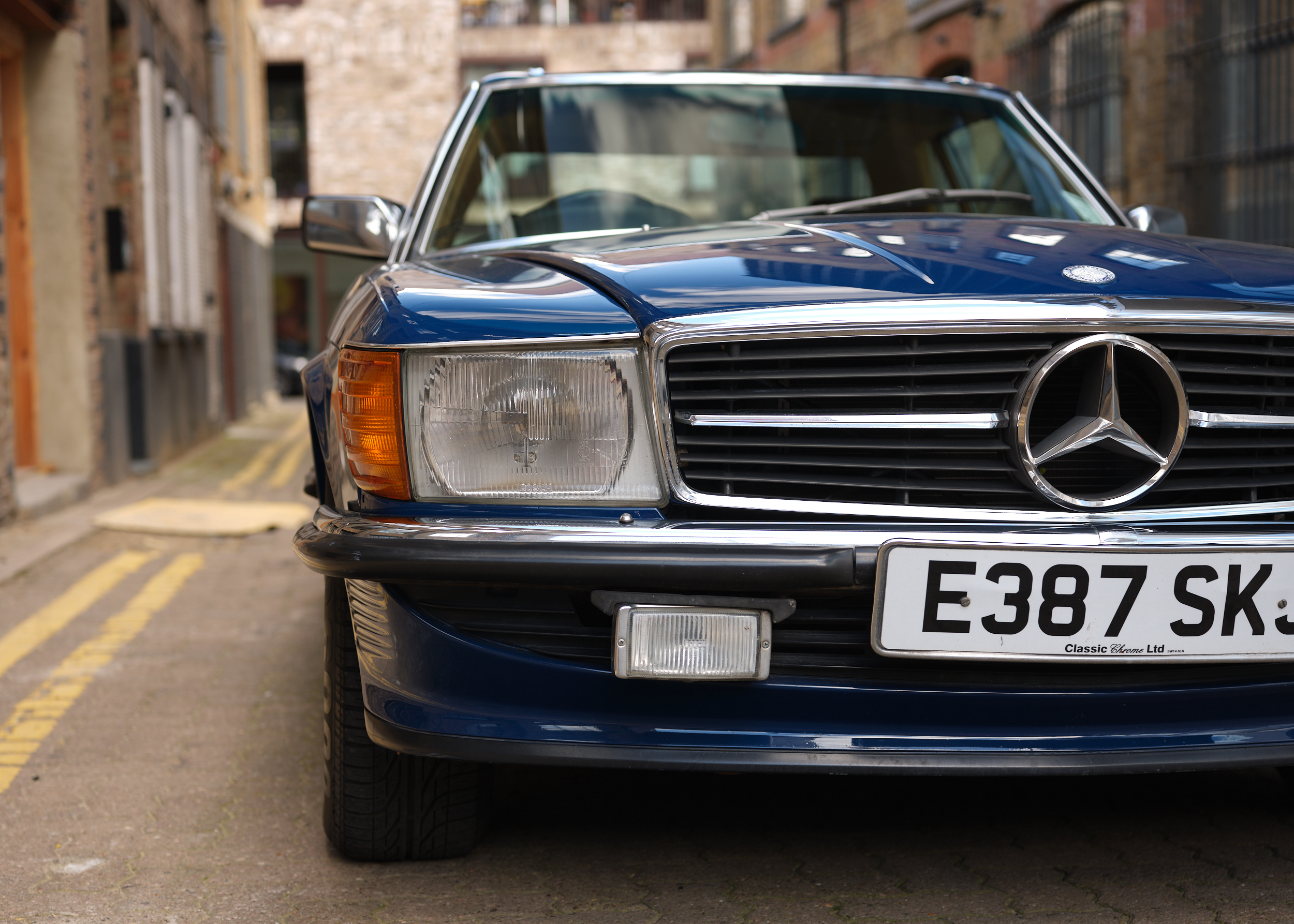 1987 MERCEDES-BENZ (R107) 500 SL