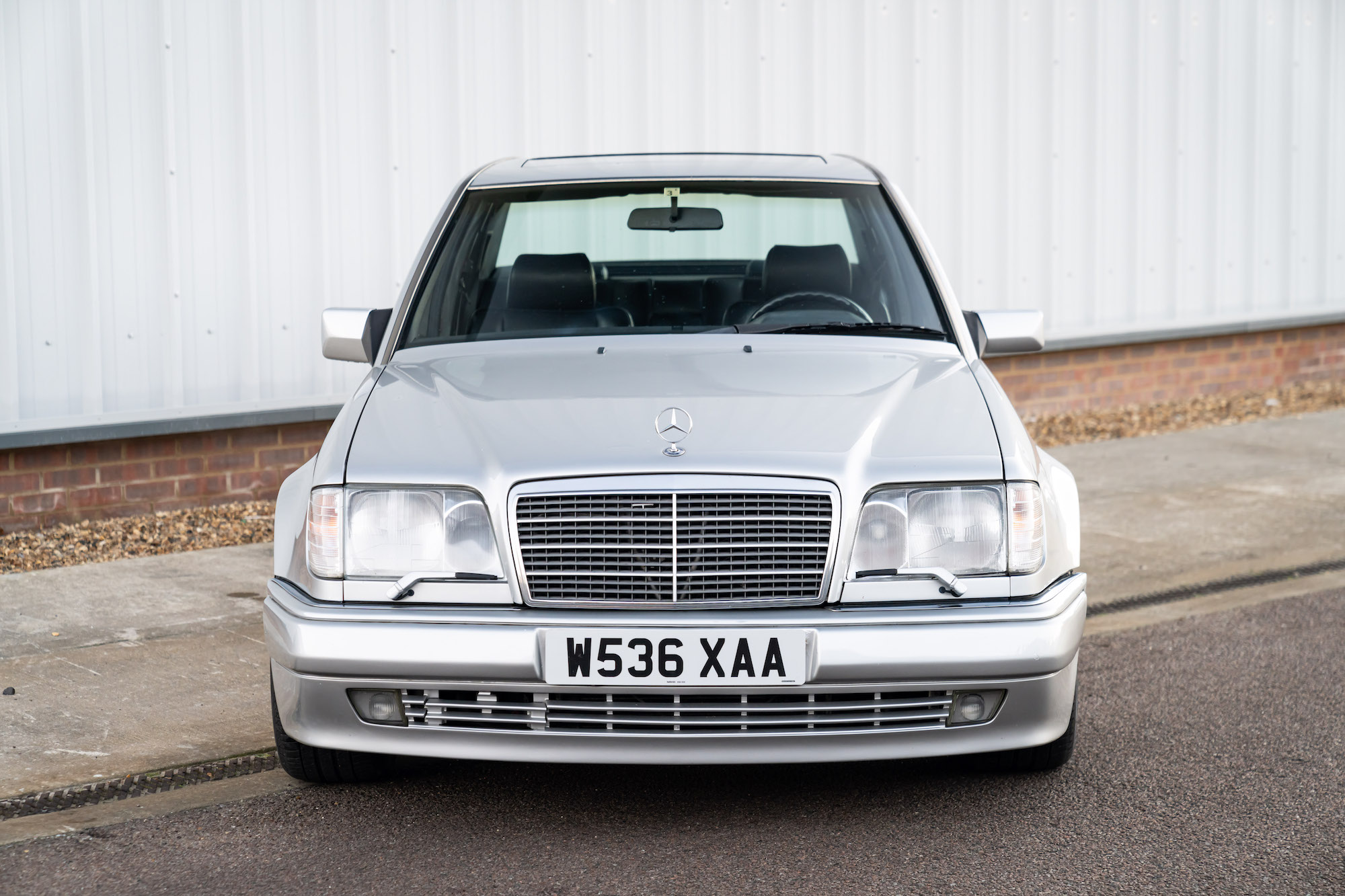 1992 MERCEDES-BENZ (W124) 500E
