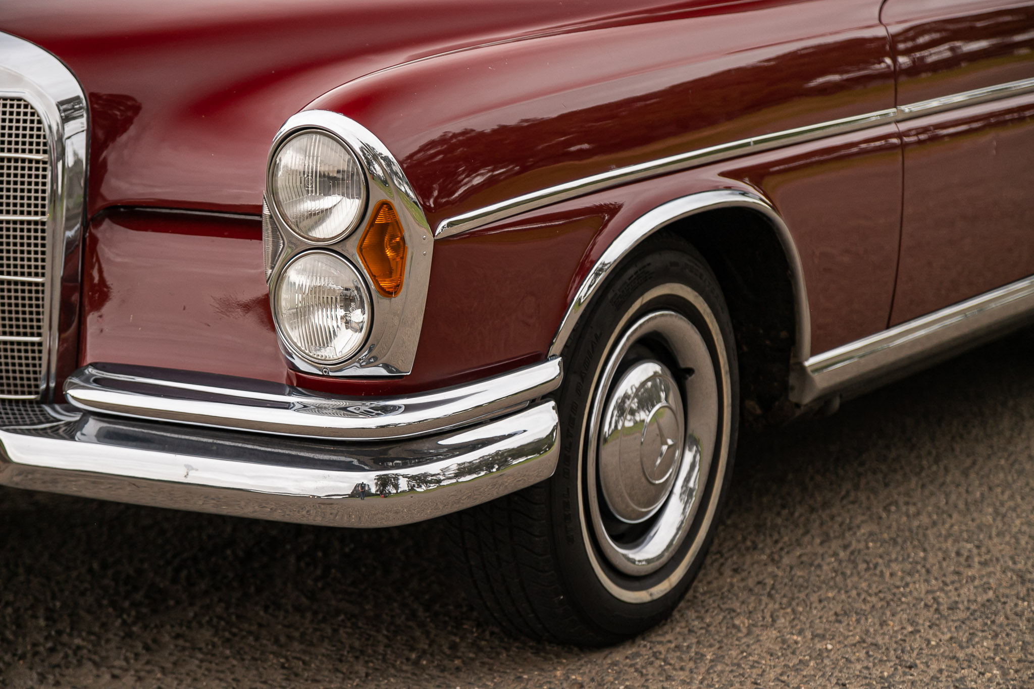 1967 MERCEDES-BENZ (W112) 300SE COUPE