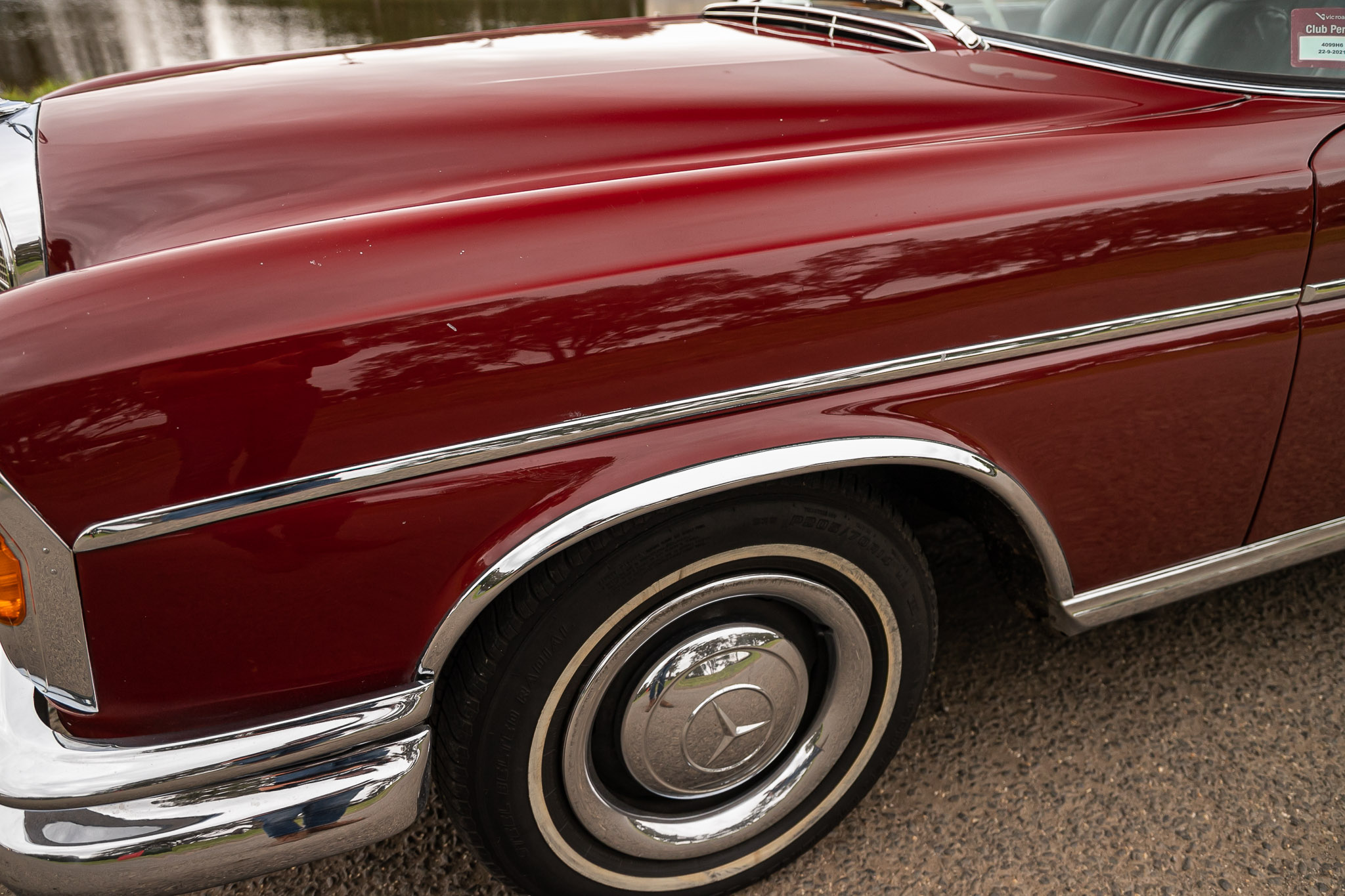 1967 MERCEDES-BENZ (W112) 300SE COUPE