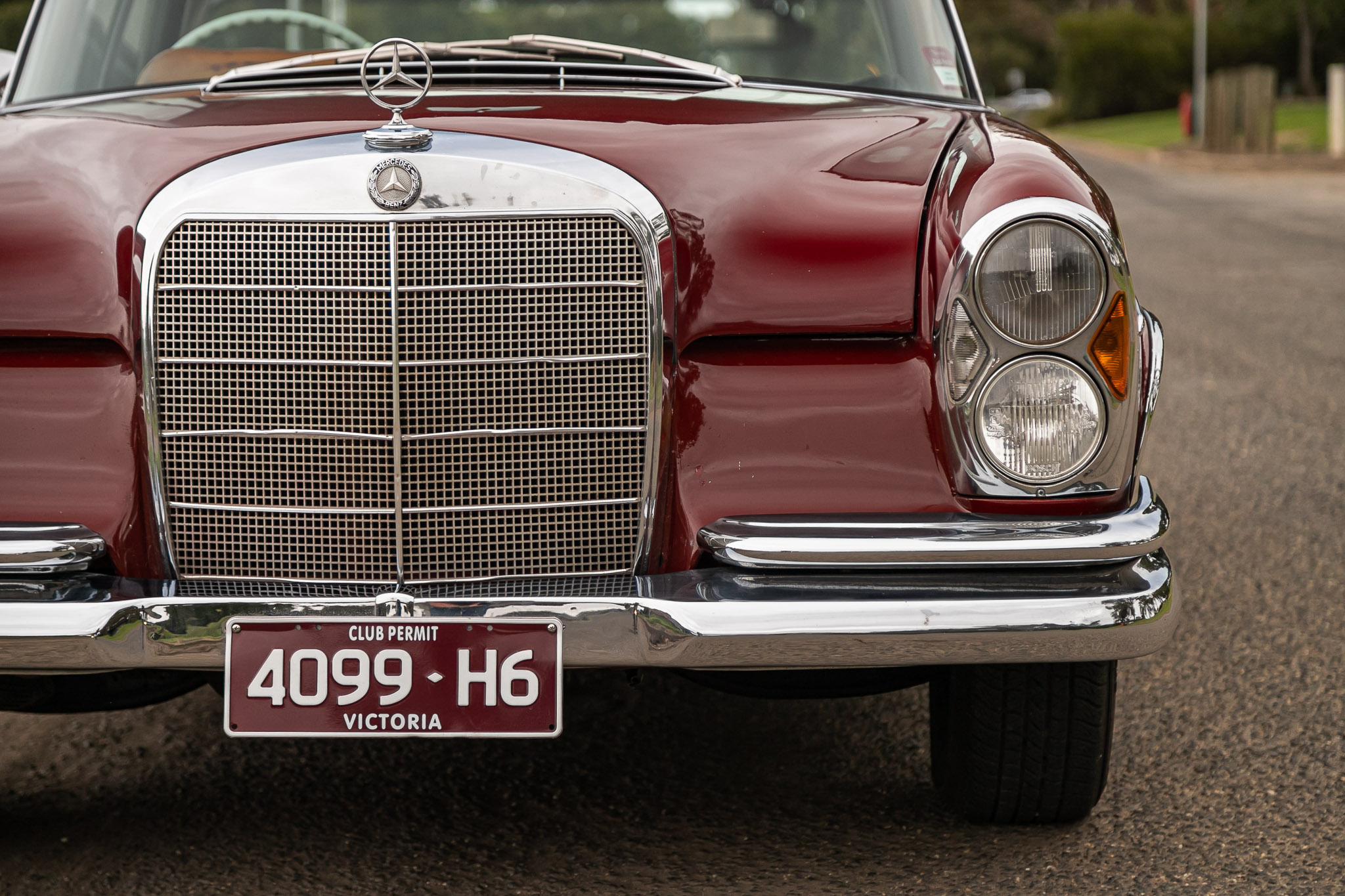 1967 MERCEDES-BENZ (W112) 300SE COUPE