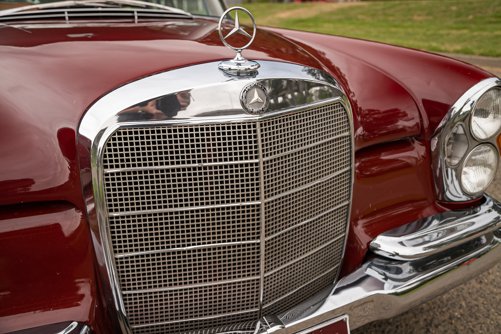 1967 MERCEDES-BENZ (W112) 300SE COUPE