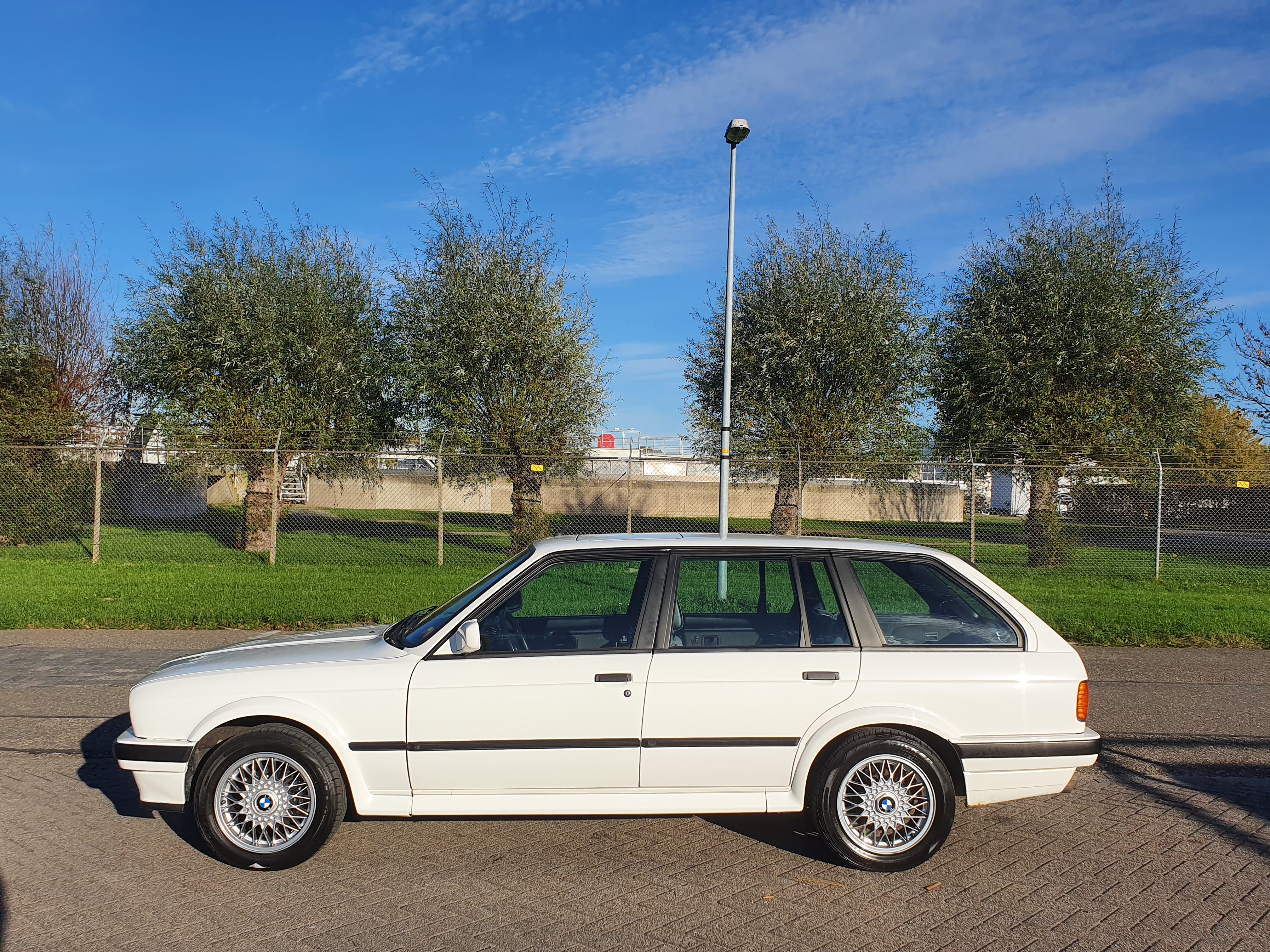 1991 BMW (E30) 325IX TOURING