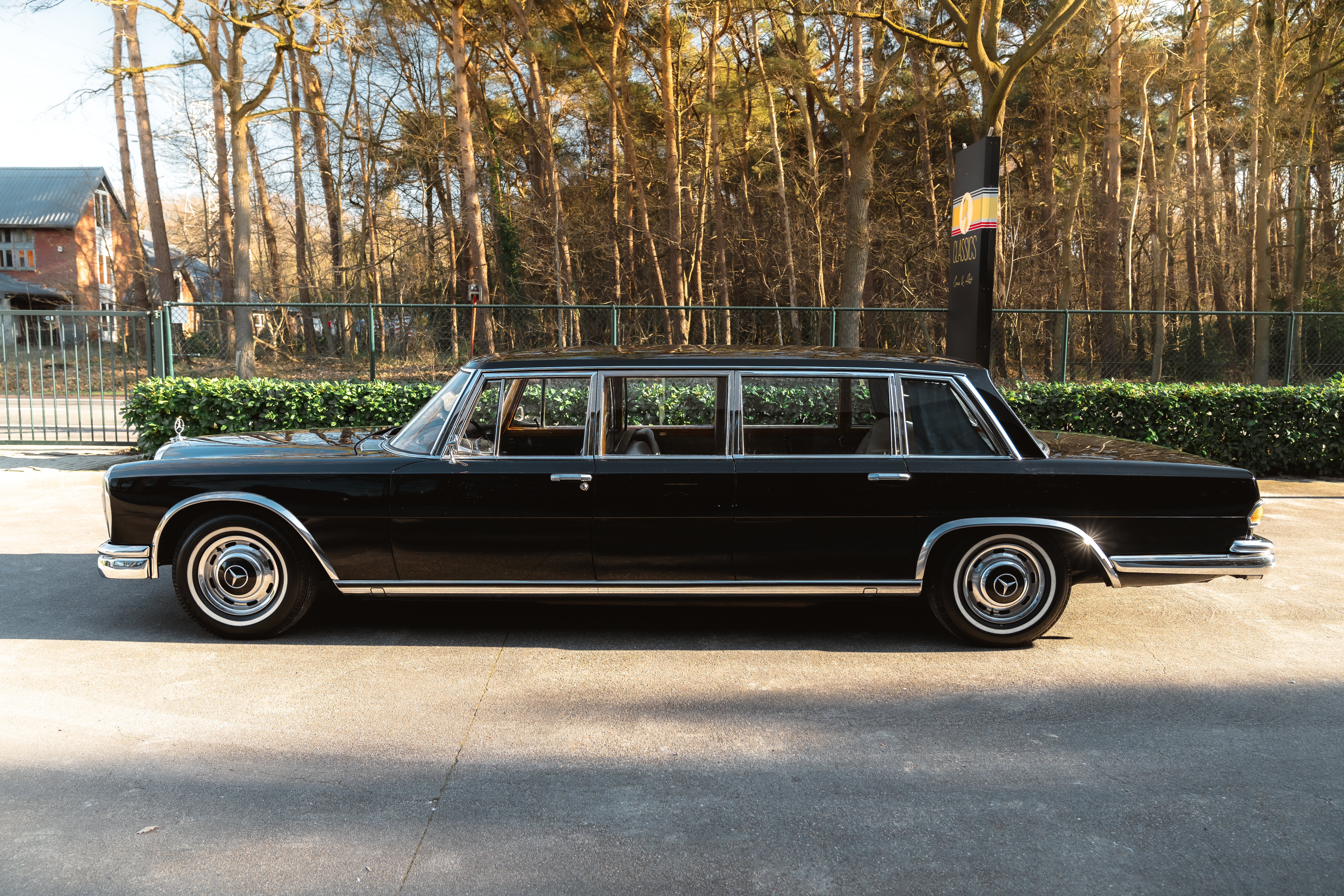 1964 MERCEDES-BENZ (W100) 600 PULLMAN
