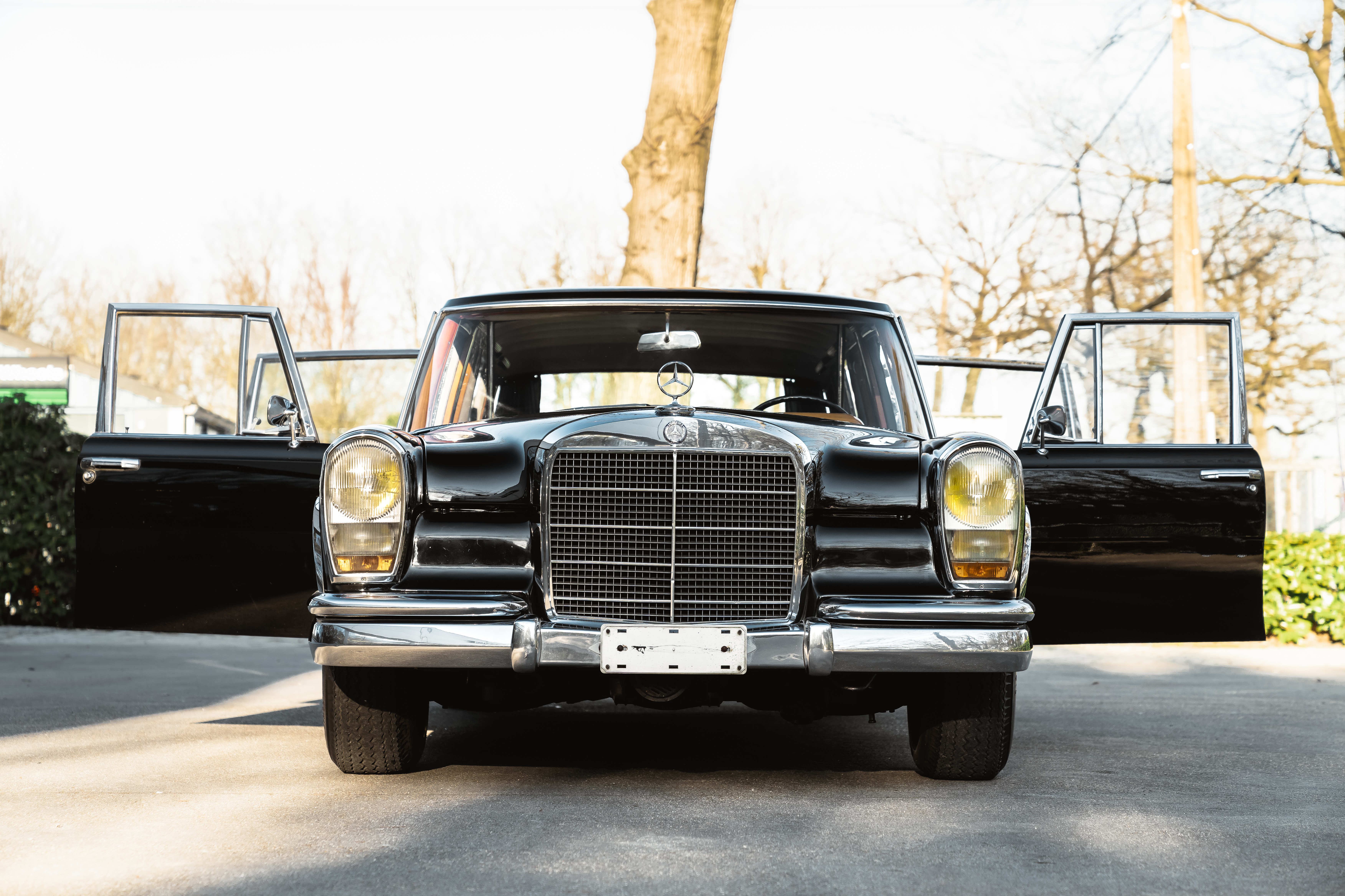 1964 MERCEDES-BENZ (W100) 600 PULLMAN for sale by auctionin Antwerp ...