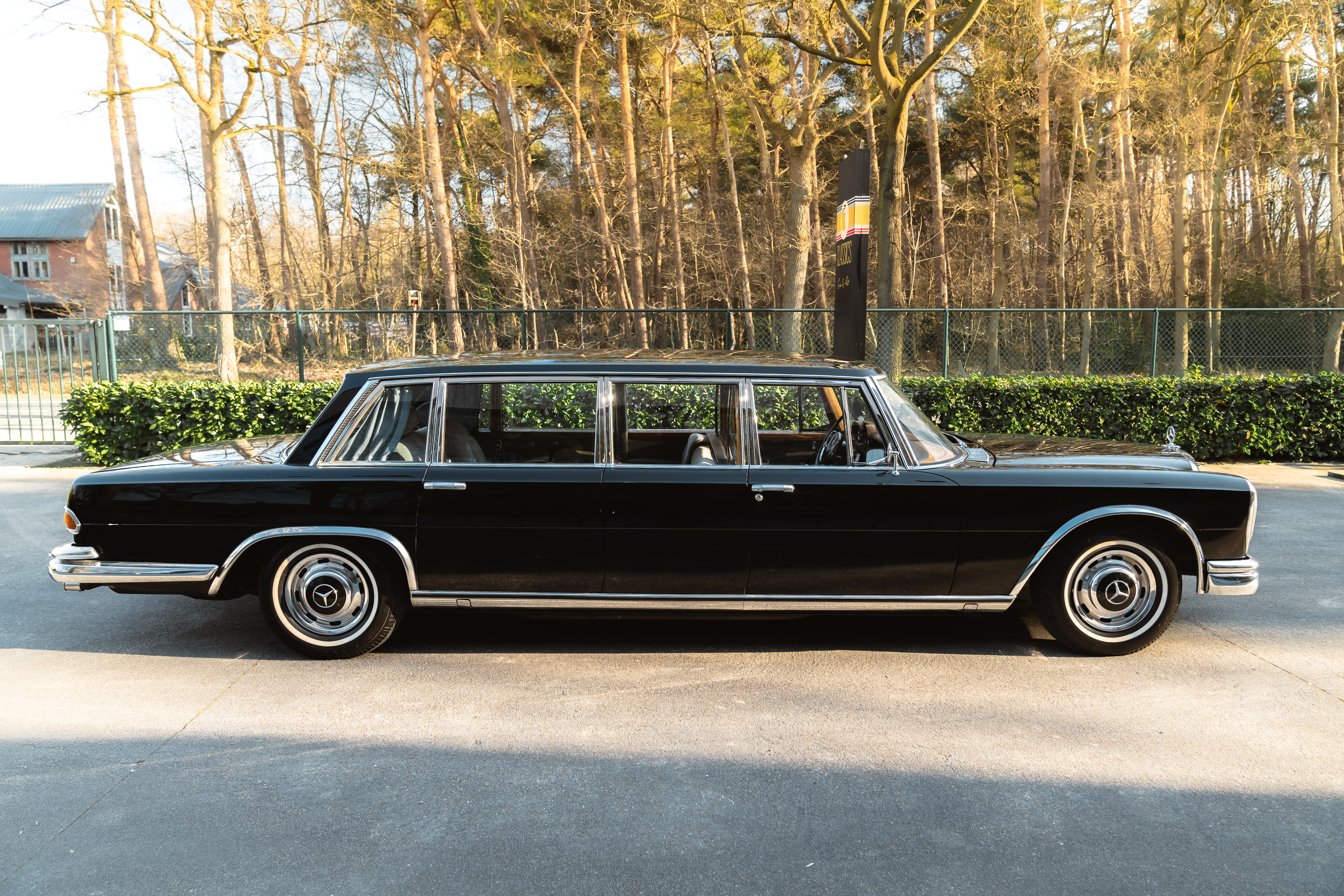 1964 MERCEDES-BENZ (W100) 600 PULLMAN