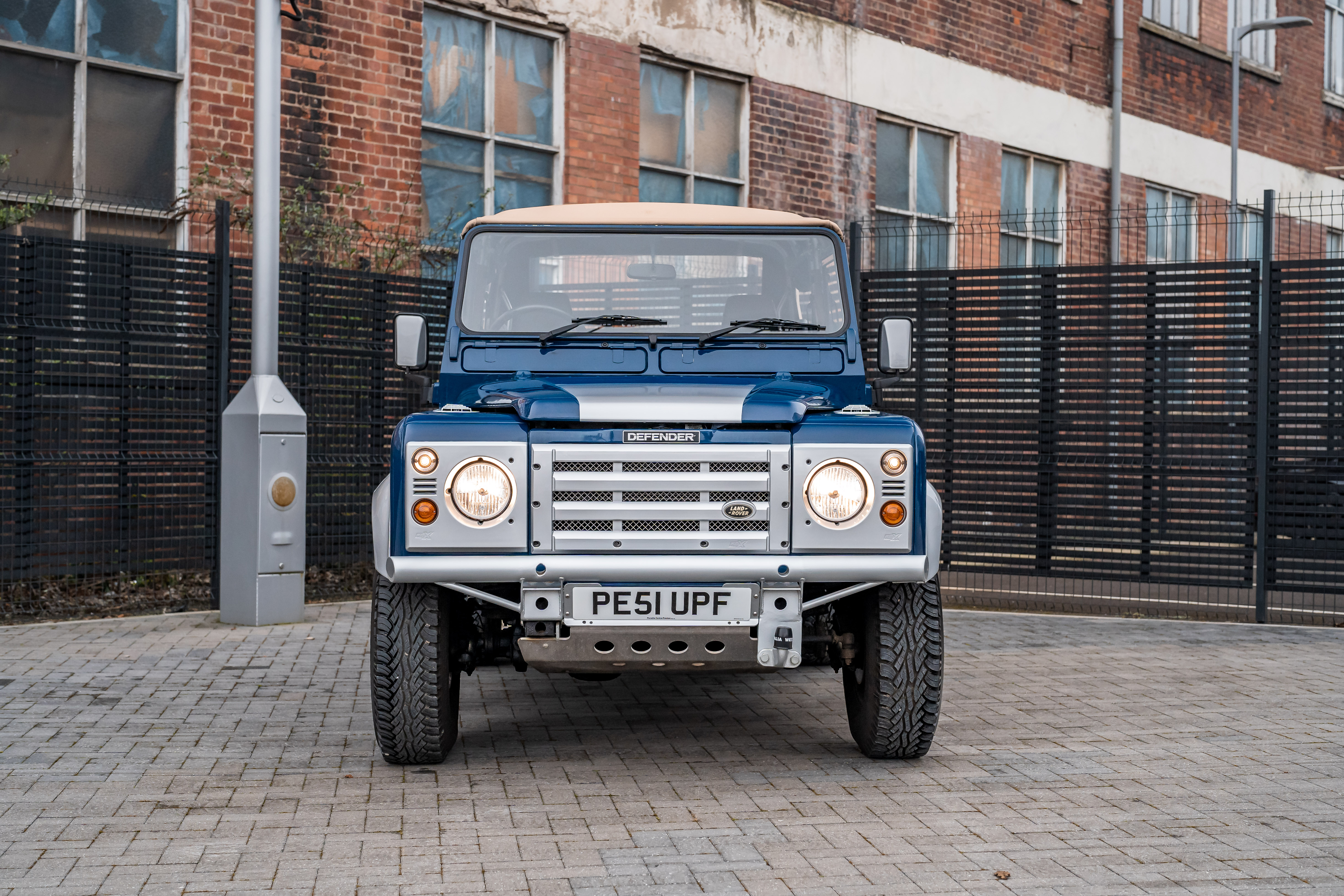 2002 LAND ROVER DEFENDER 90 TD5 PICK UP