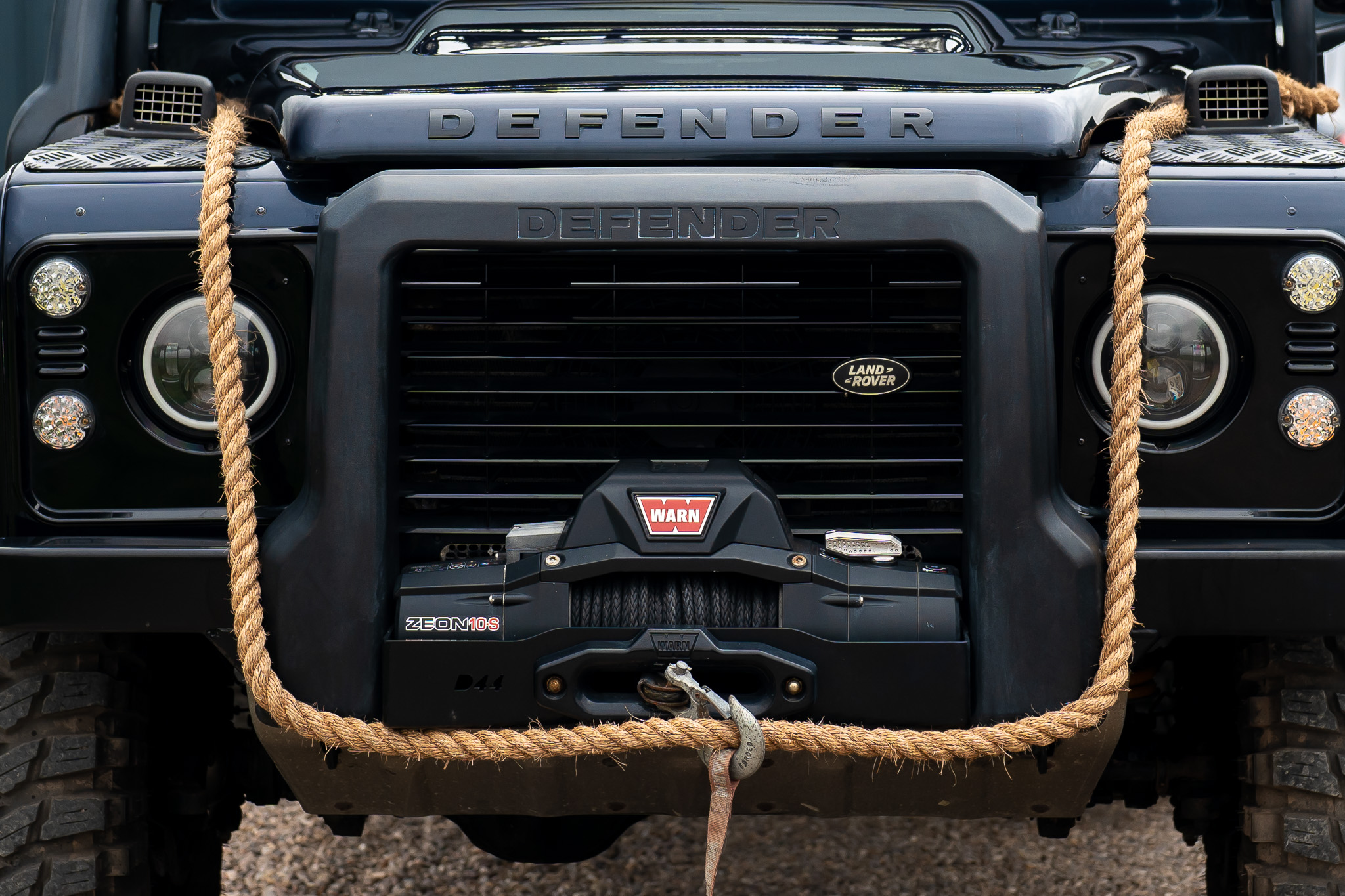 2011 LAND ROVER DEFENDER 110 XS - SPECTRE EVOCATION