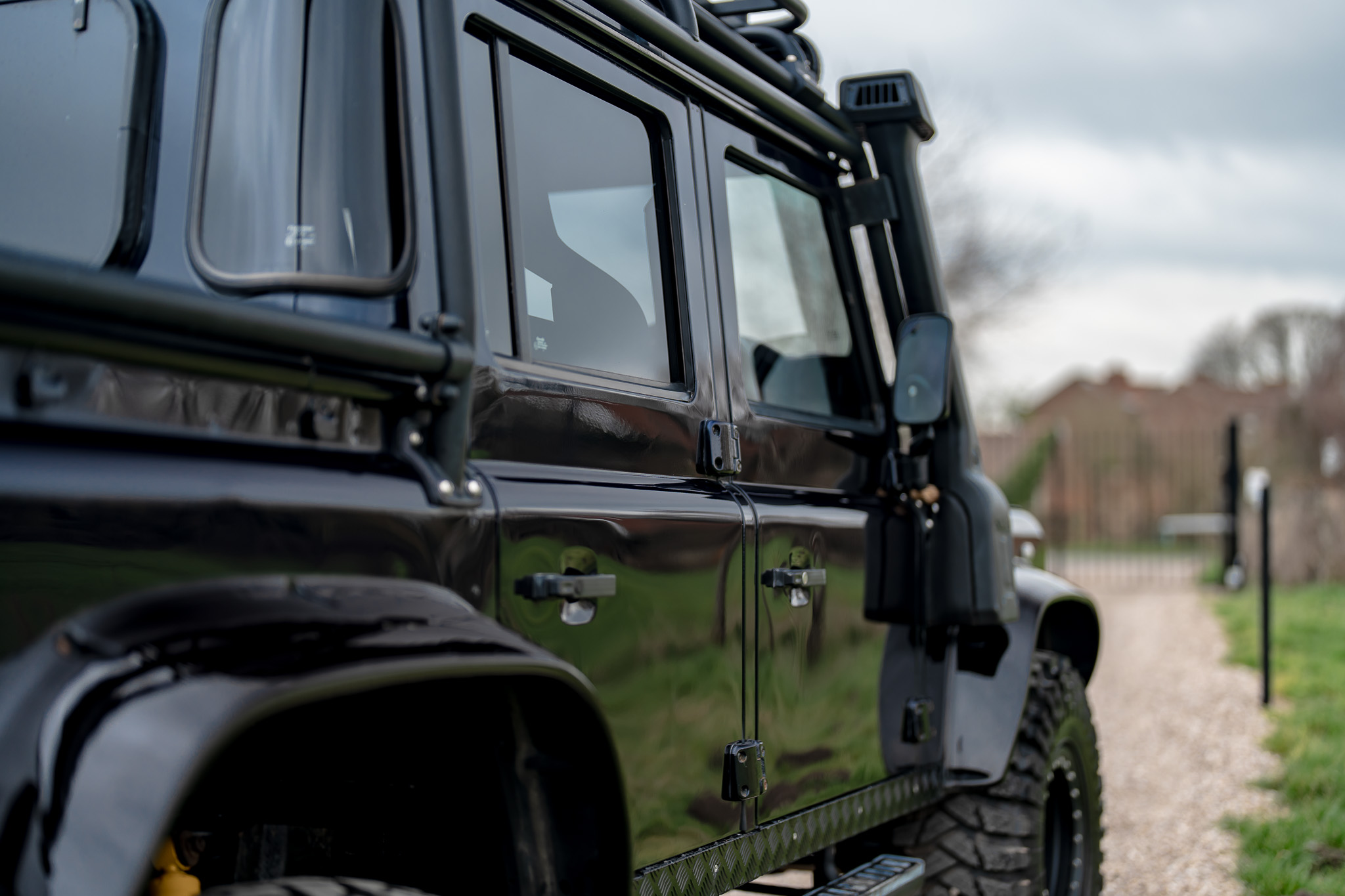 2011 LAND ROVER DEFENDER 110 XS - SPECTRE EVOCATION
