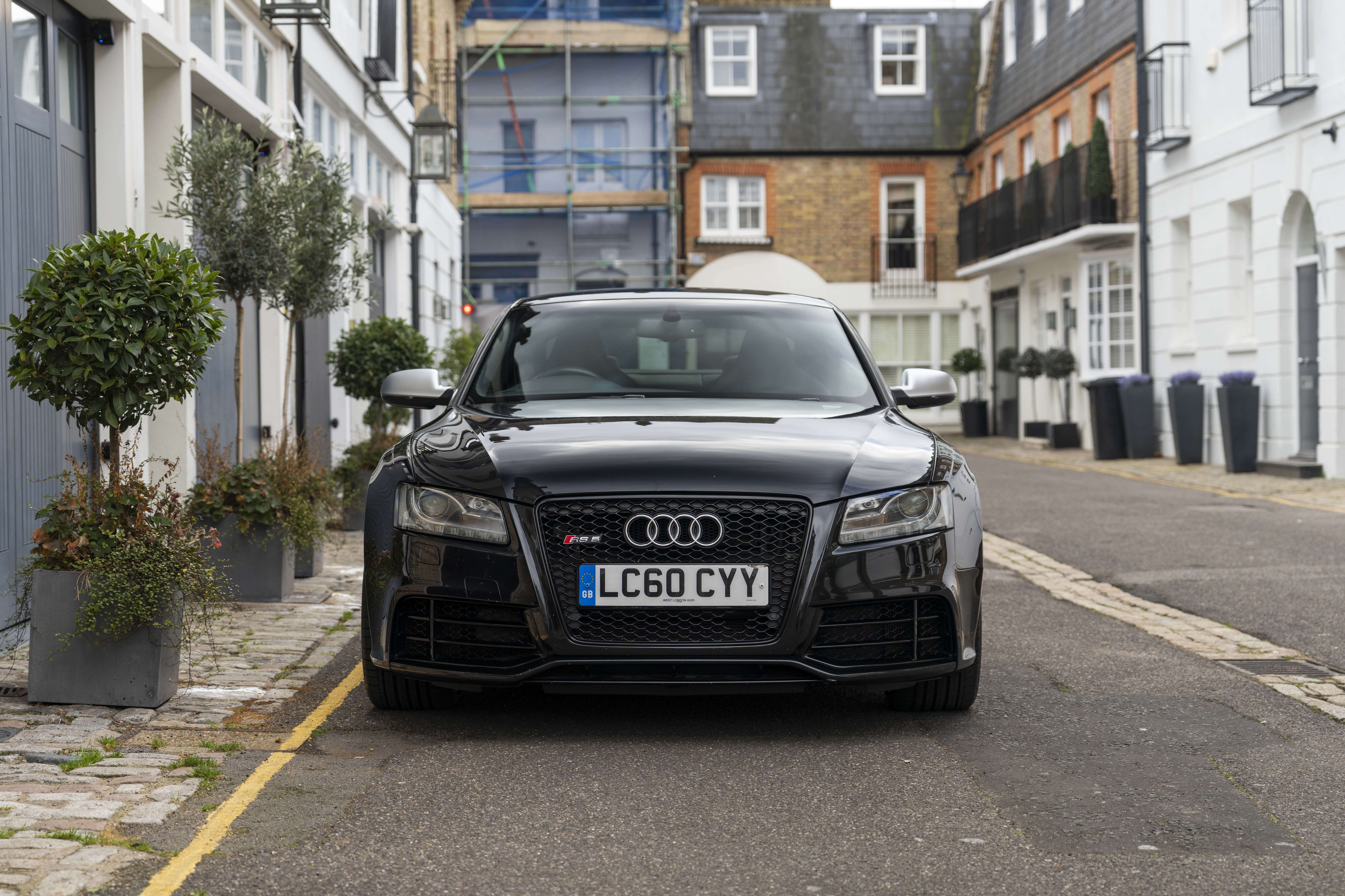2010 AUDI (B8) RS5 COUPE
