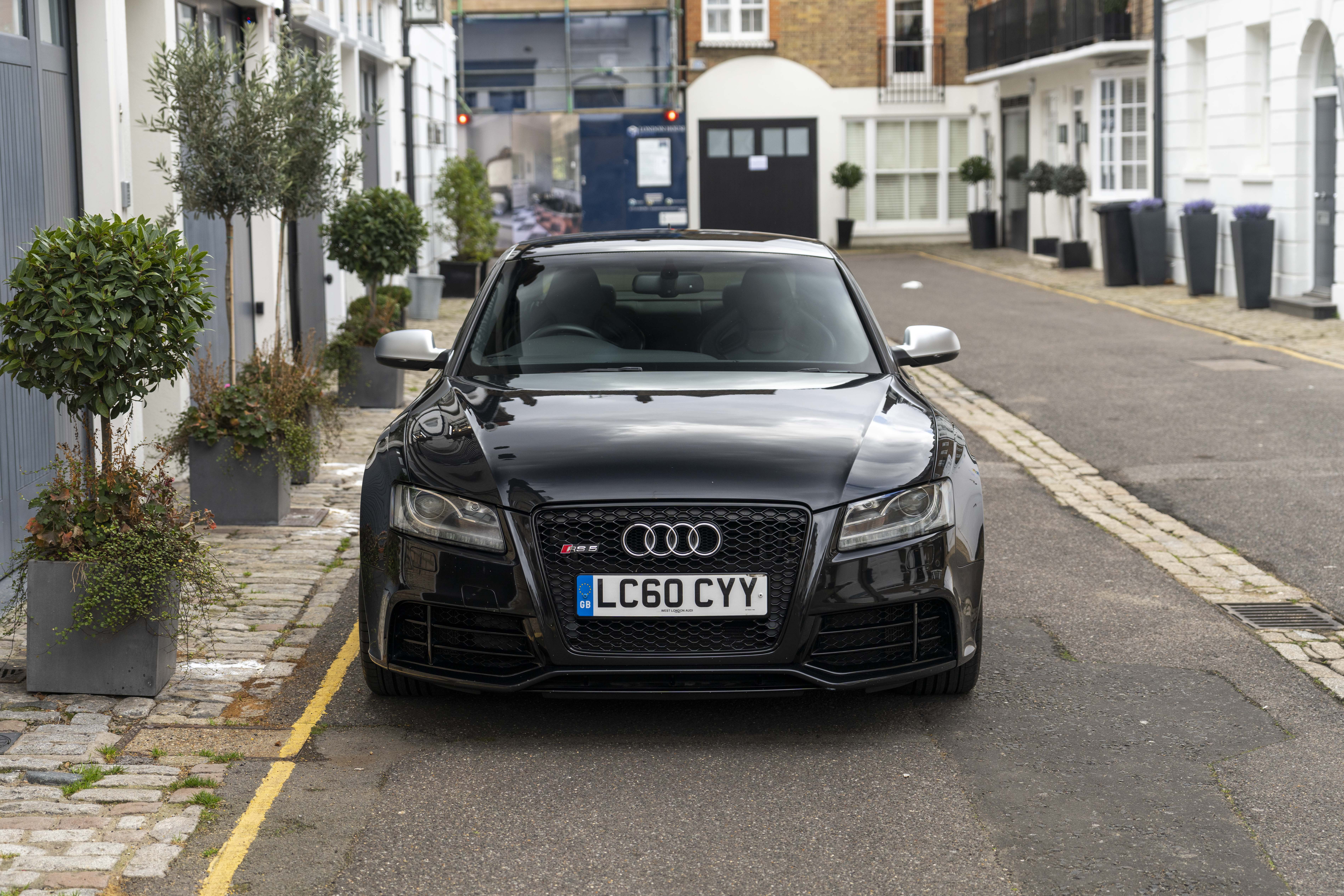 2010 AUDI (B8) RS5 COUPE
