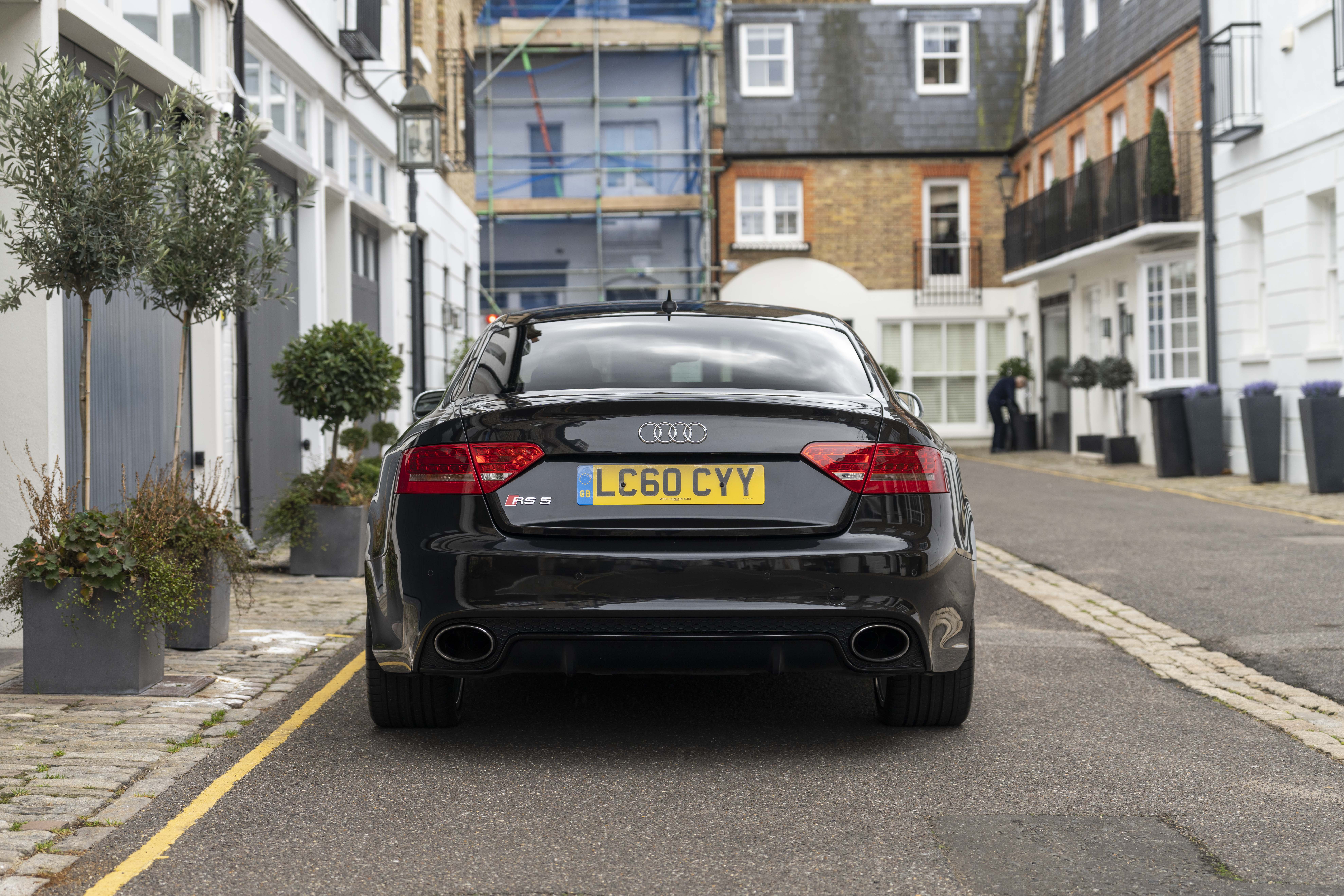 2010 AUDI (B8) RS5 COUPE