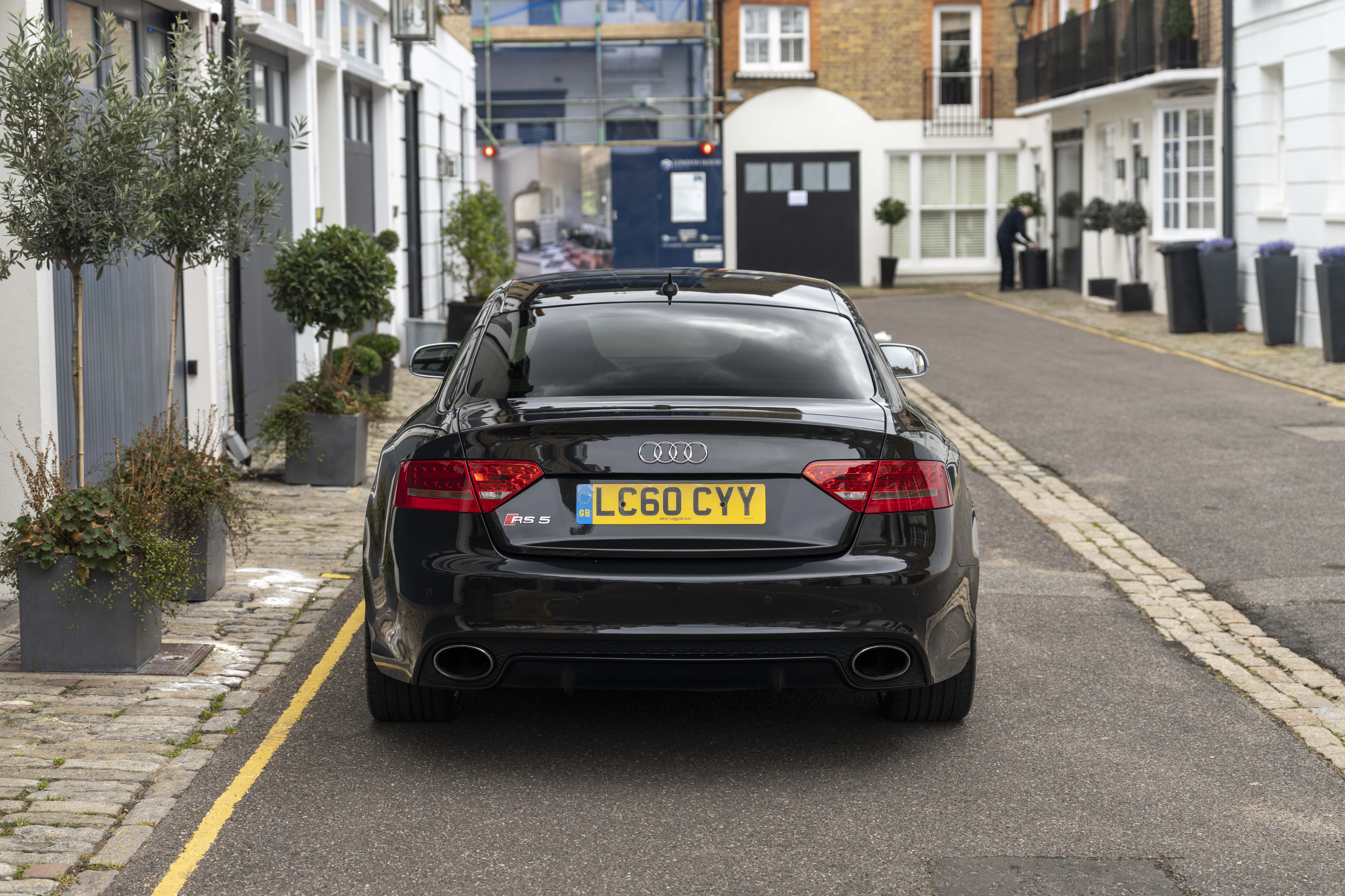 2010 AUDI (B8) RS5 COUPE