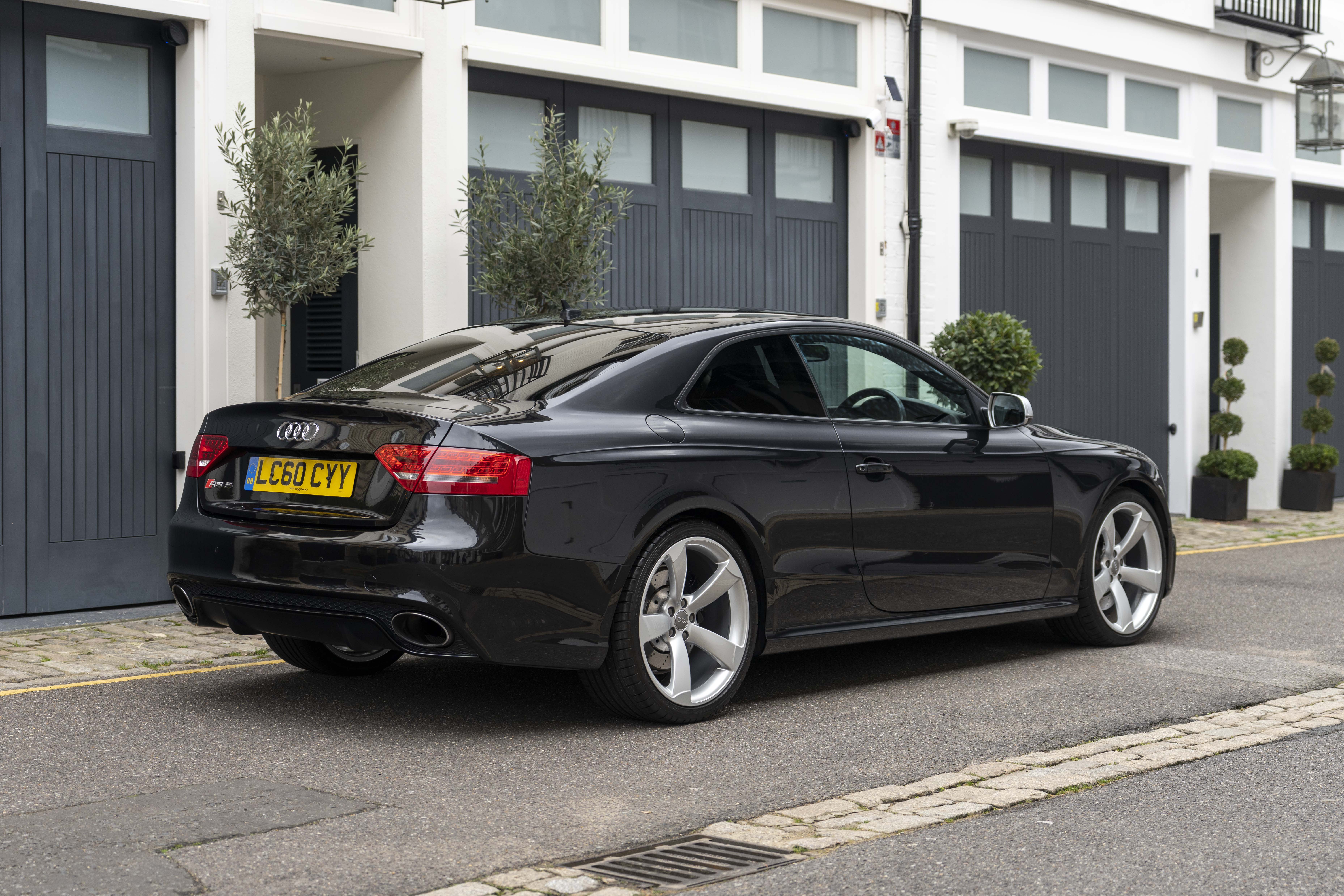 2010 AUDI (B8) RS5 COUPE