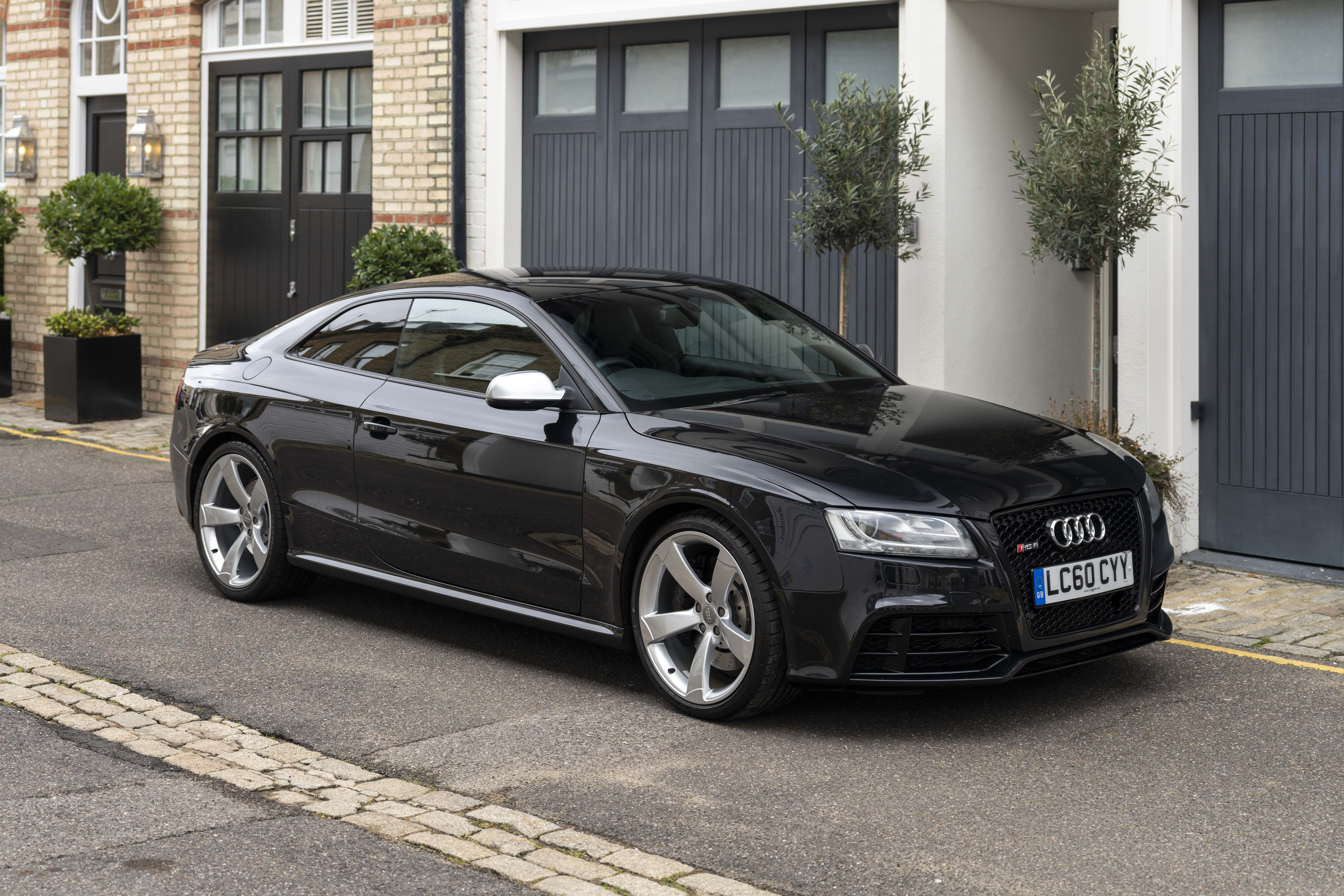 2010 AUDI (B8) RS5 COUPE