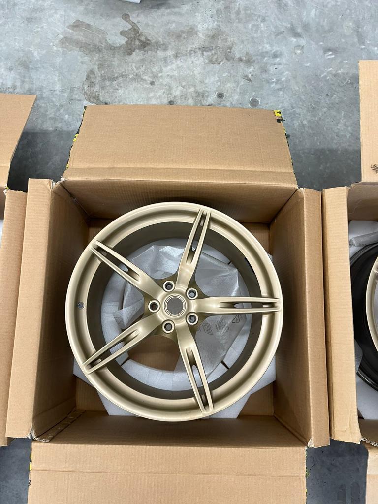 SET OF FERRARI 458 SPECIALE WHEELS