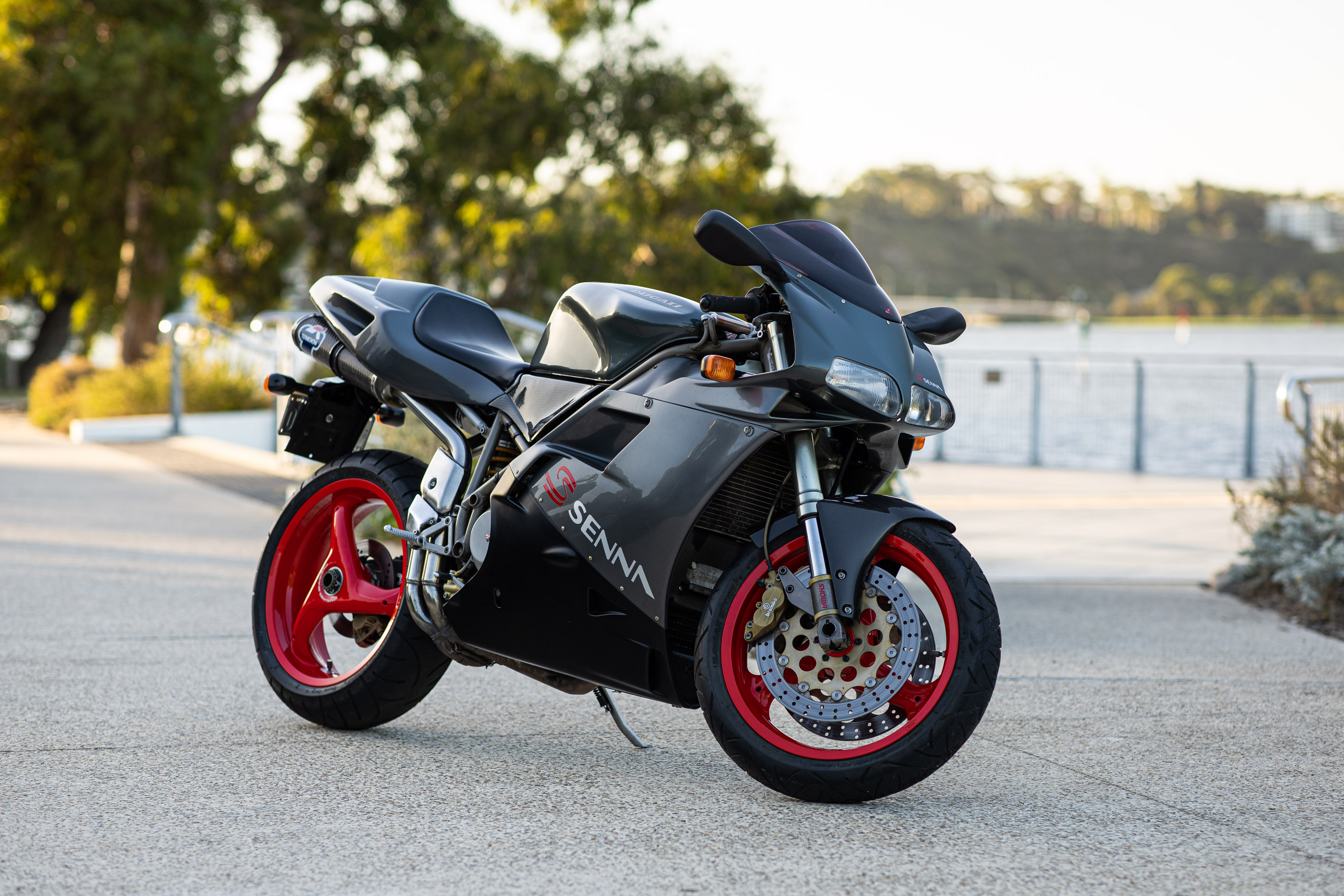 1995 DUCATI 916 SENNA