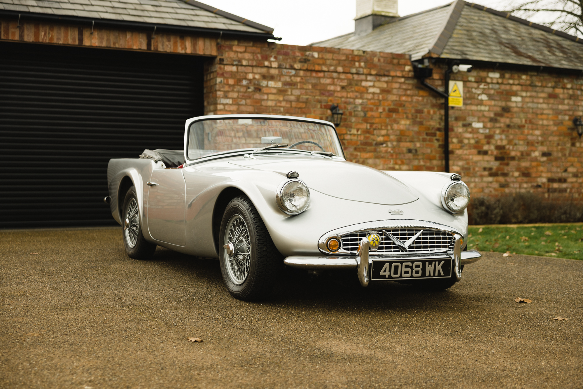 1963 DAIMLER DART SP250