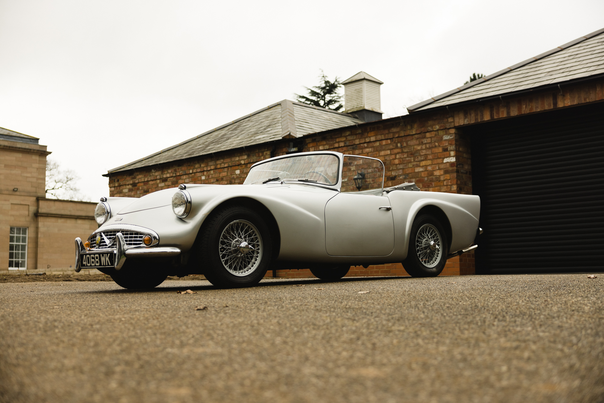 1963 DAIMLER DART SP250