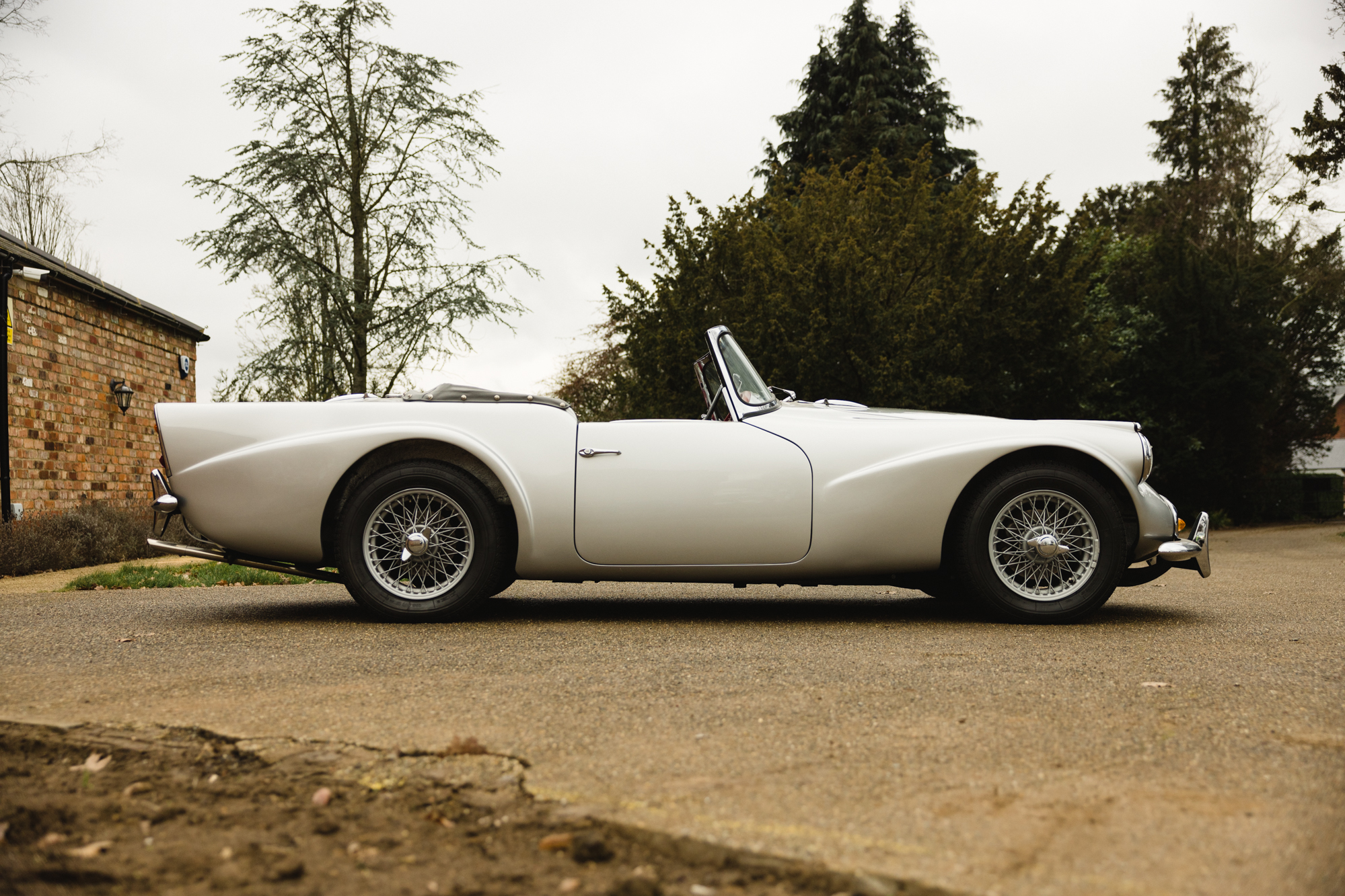 1963 DAIMLER DART SP250