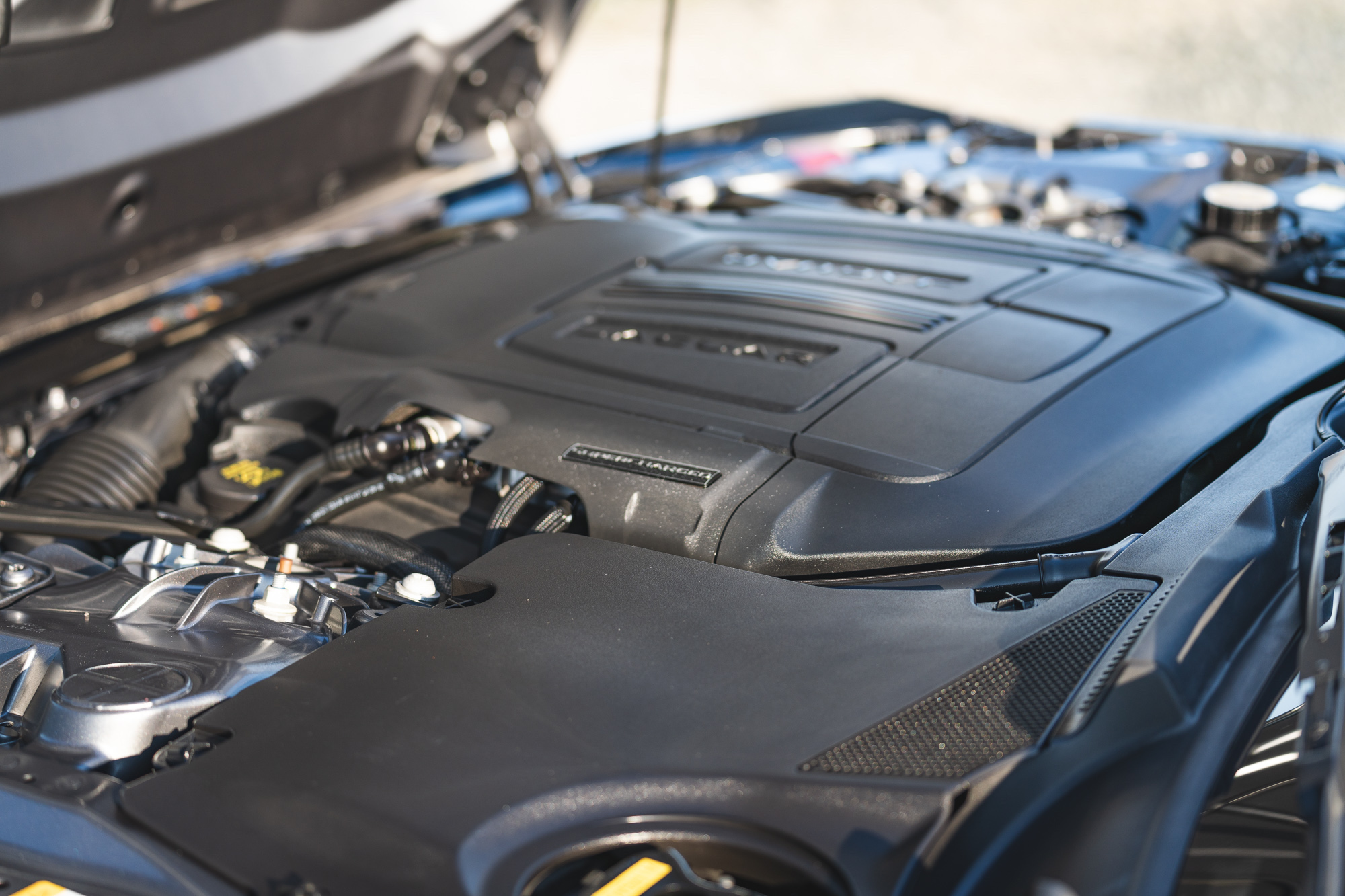 2017 JAGUAR F-TYPE V6 COUPE