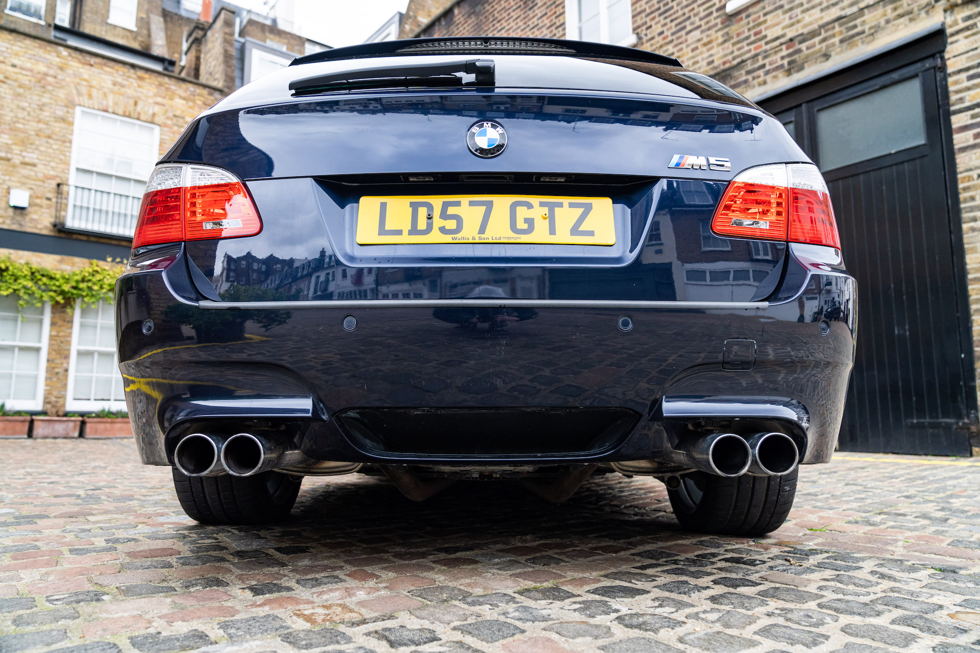 2007 BMW (E61) M5 TOURING