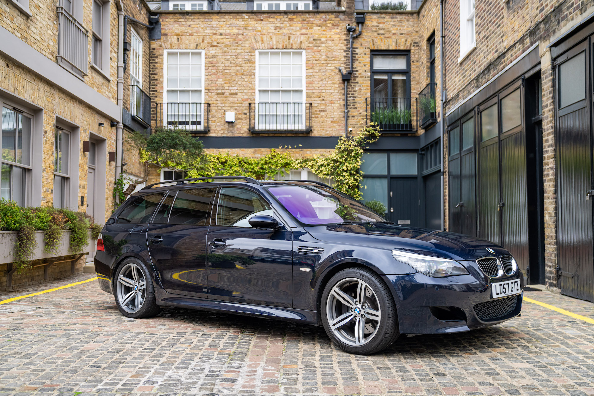 2007 BMW (E61) M5 TOURING