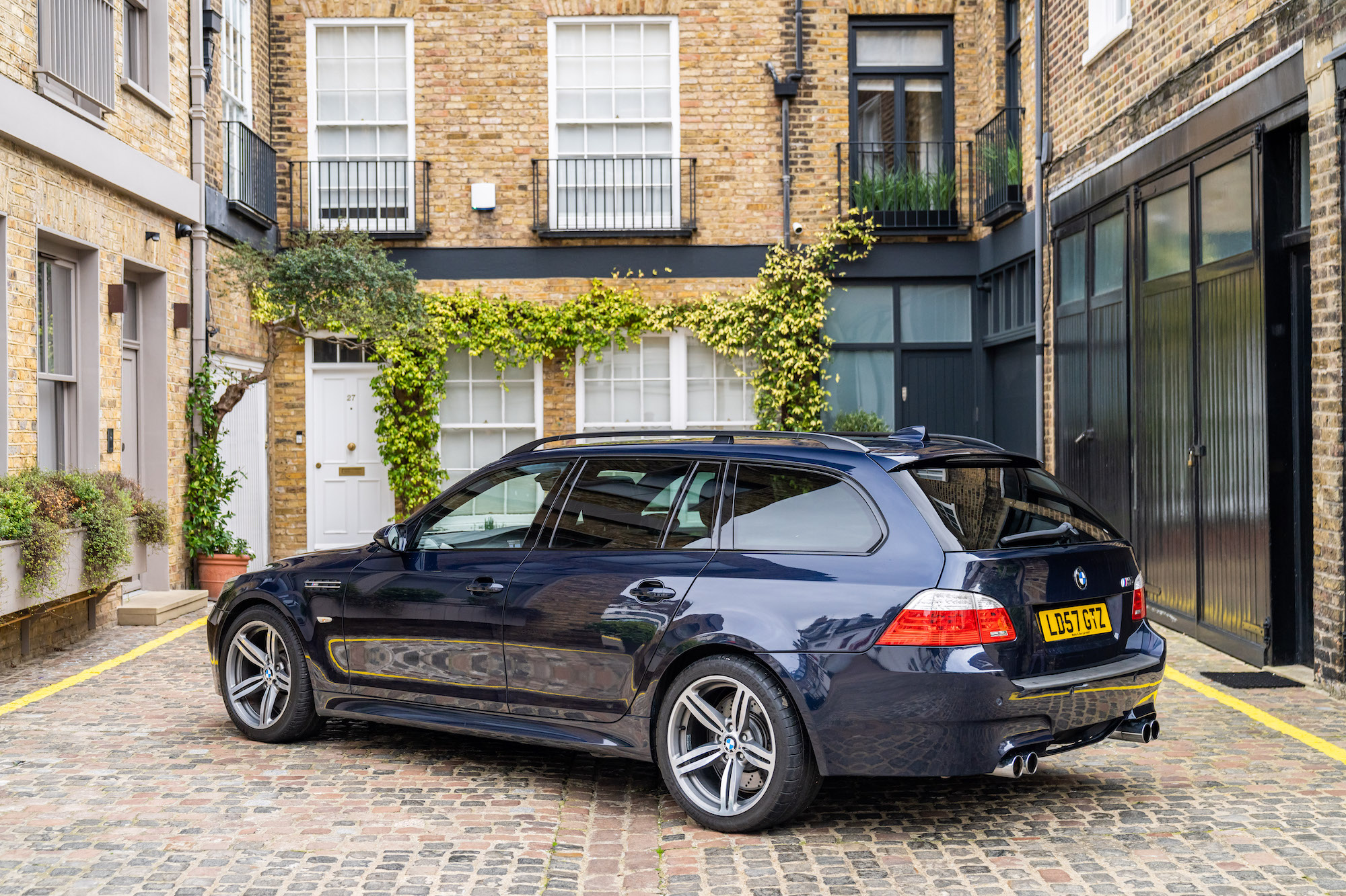2007 BMW (E61) M5 TOURING