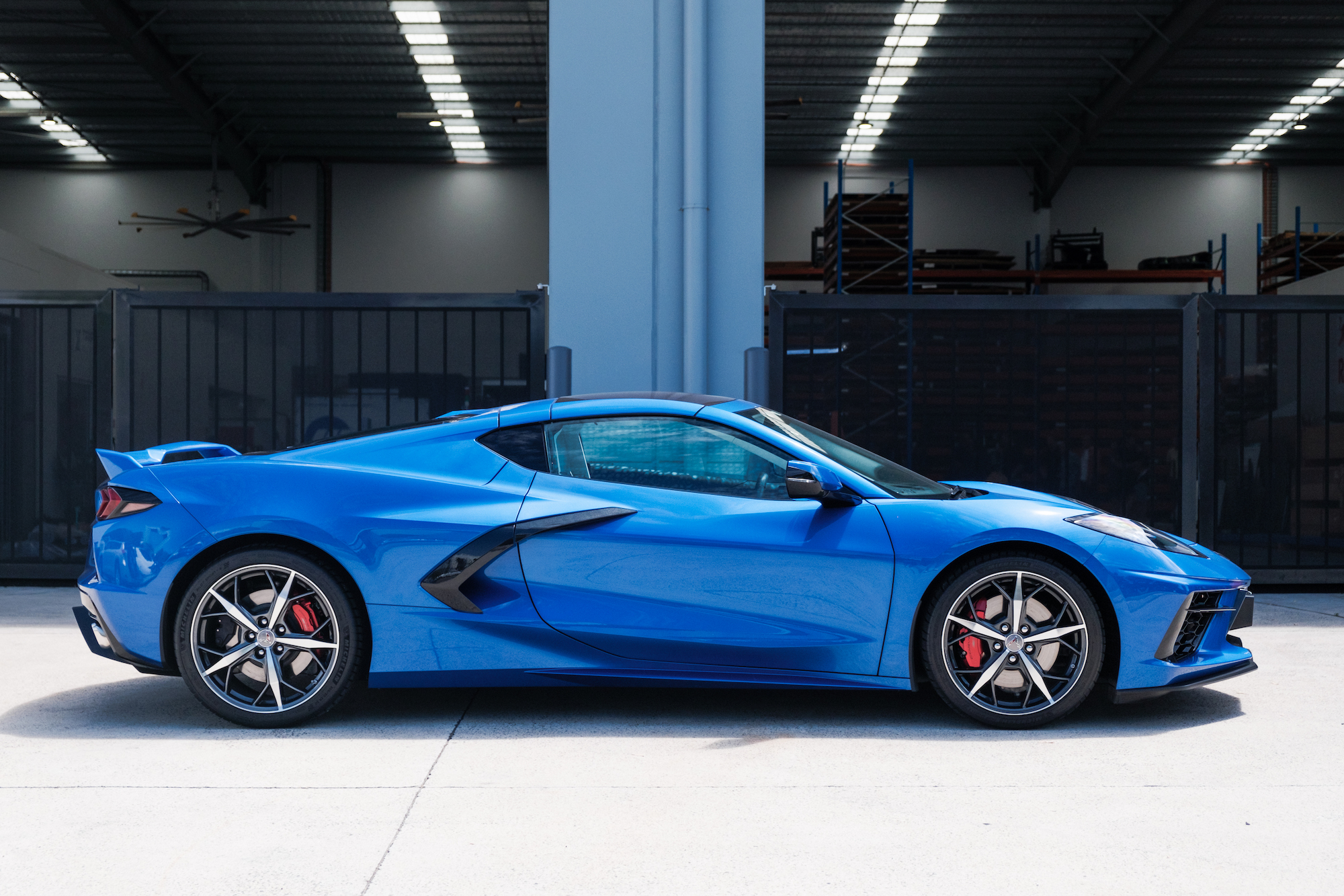 2022 CHEVROLET CORVETTE (C8) STINGRAY COUPE - CARBON EDITION - 2,400 KM