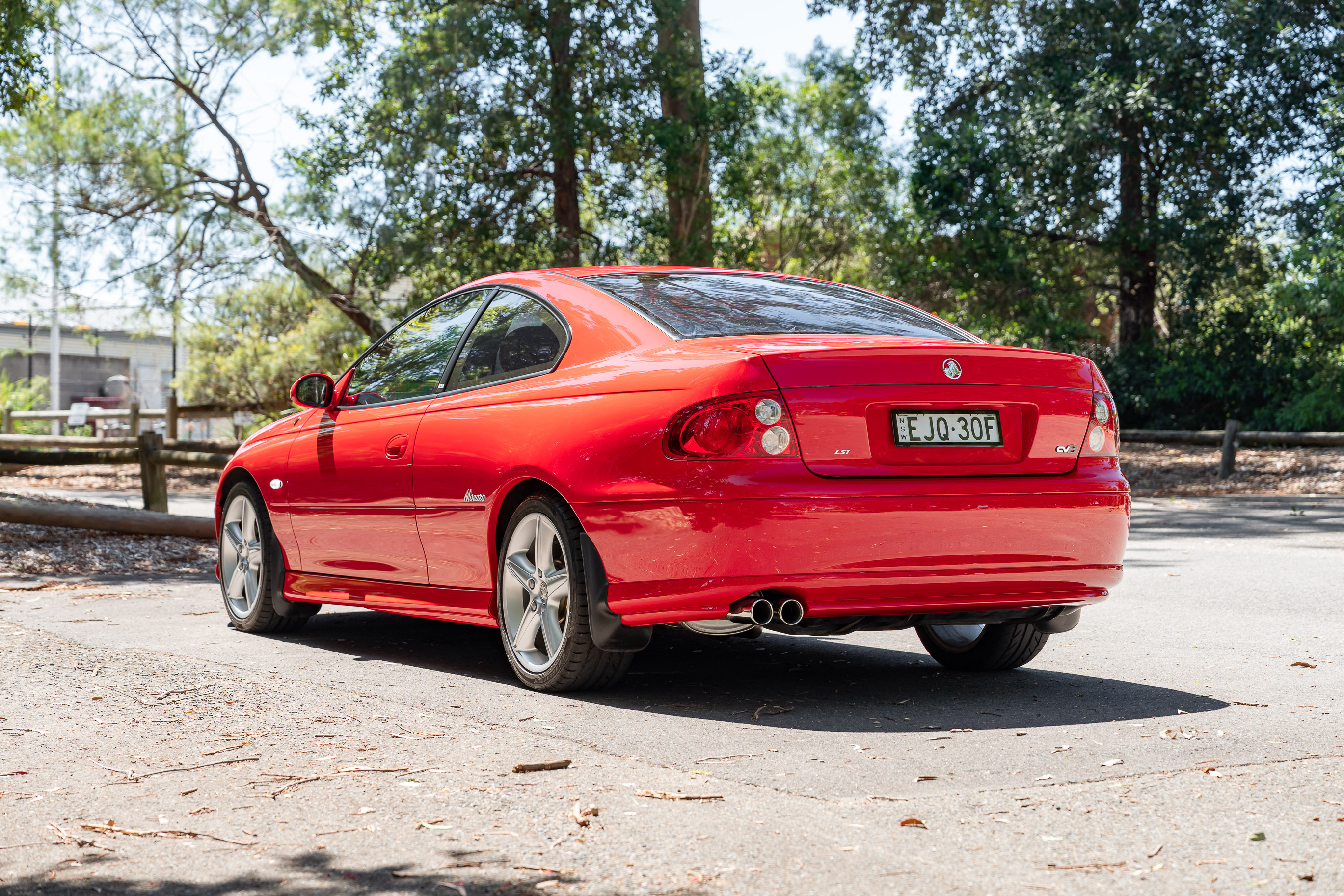 2002 HOLDEN V2 MONARO CV8 - MANUAL - 39,705 KM