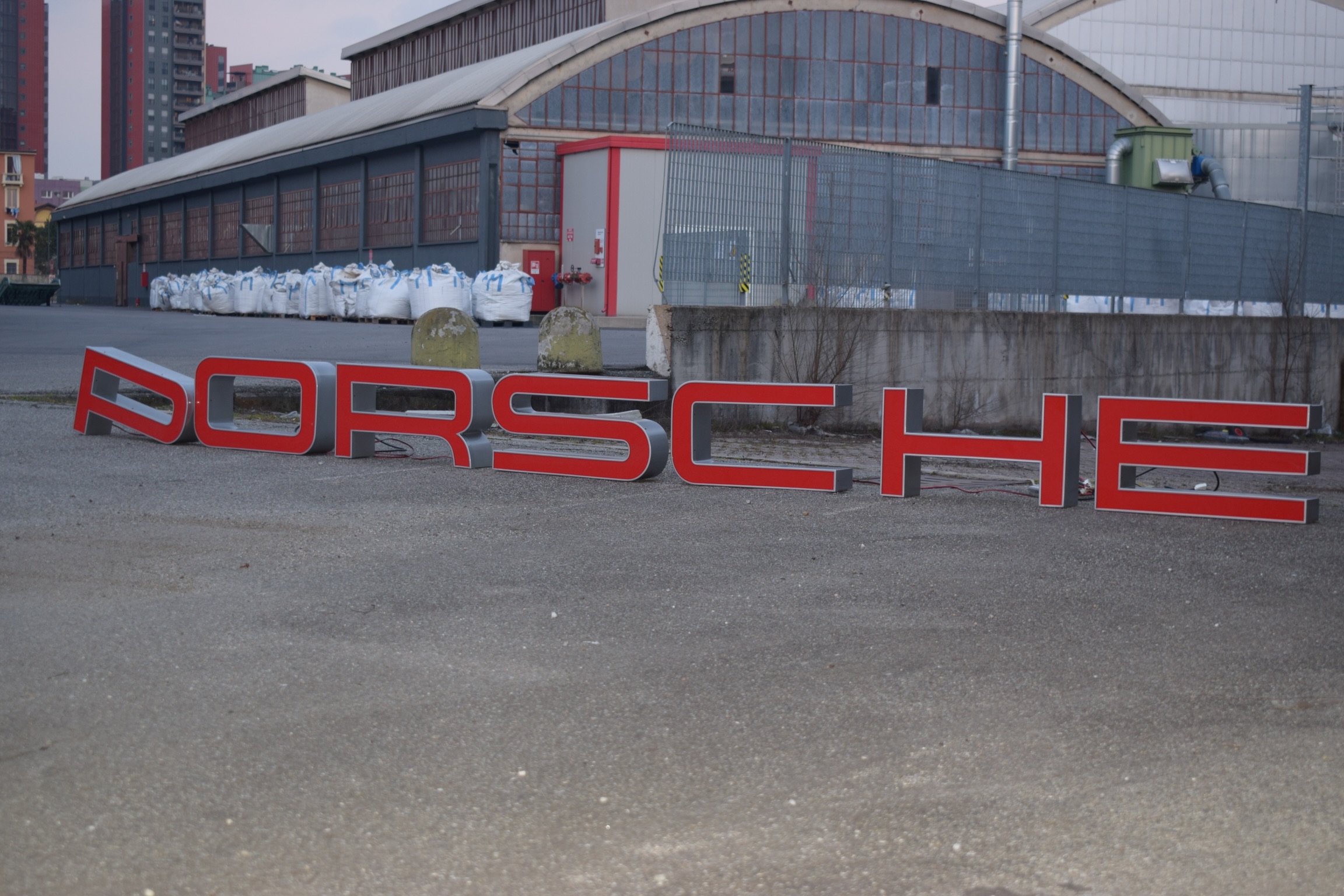 LARGE PORSCHE ILLUMINATED DEALERSHIP SIGN