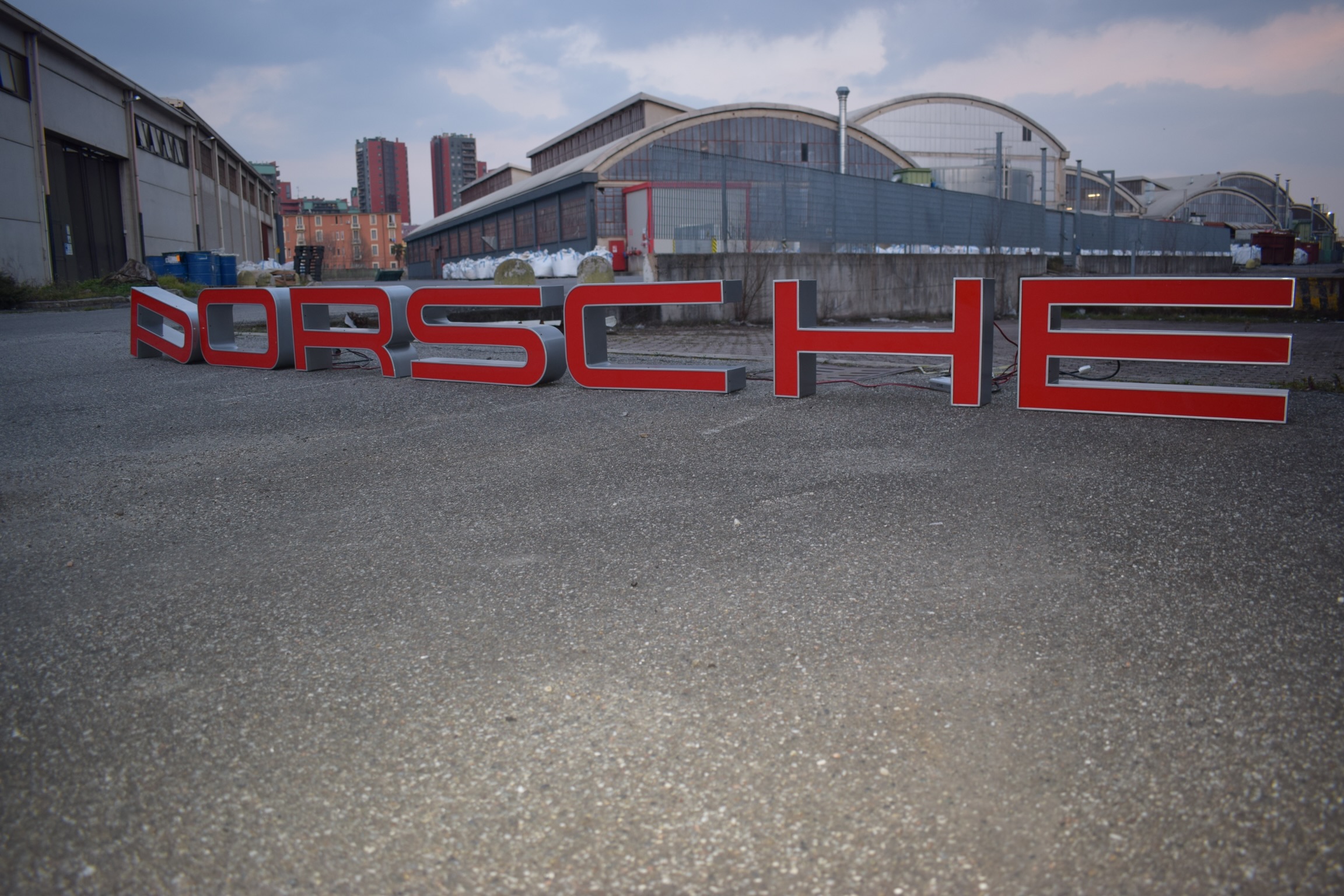 LARGE PORSCHE ILLUMINATED DEALERSHIP SIGN