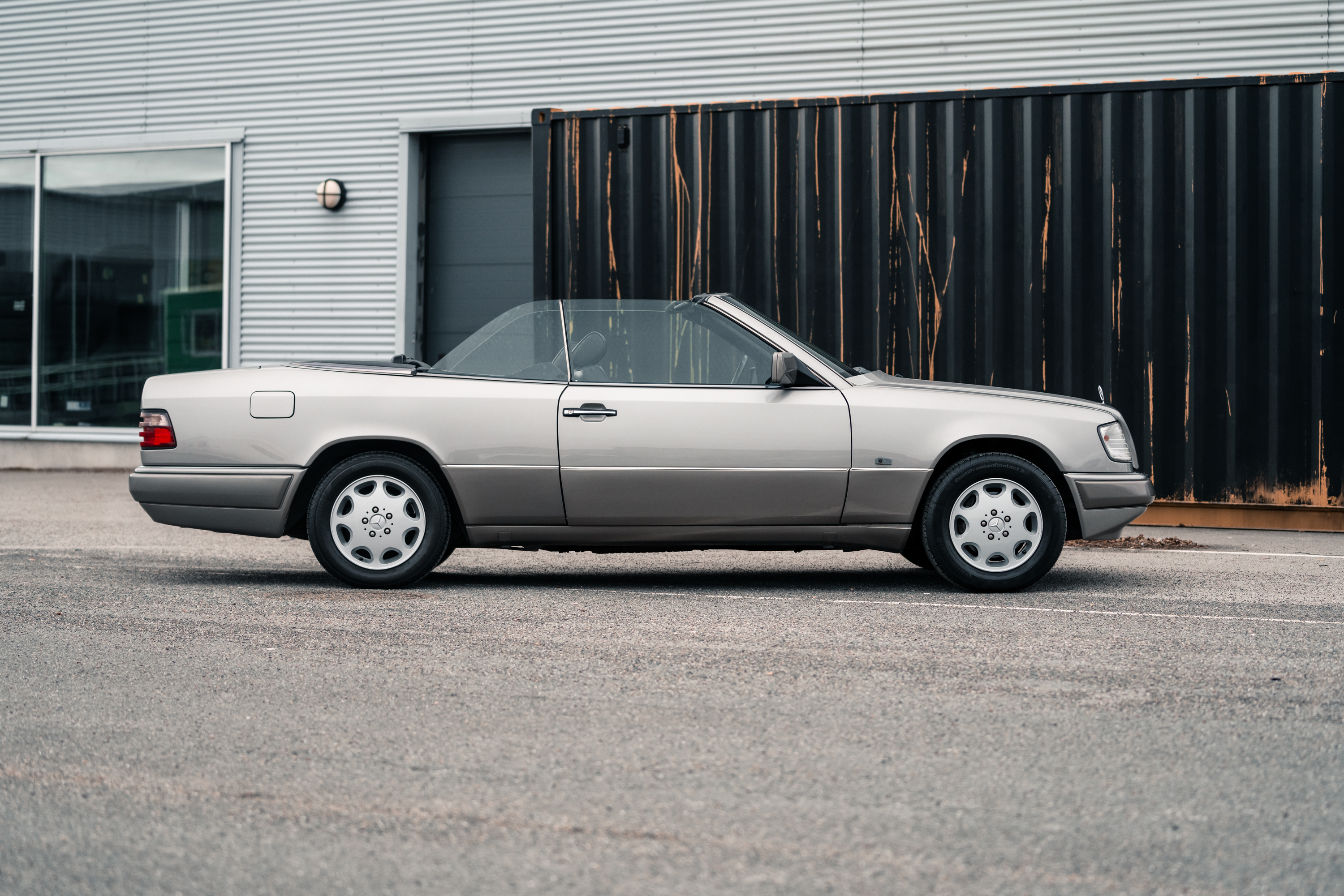 1993 MERCEDES-BENZ (W124) E320 CABRIOLET