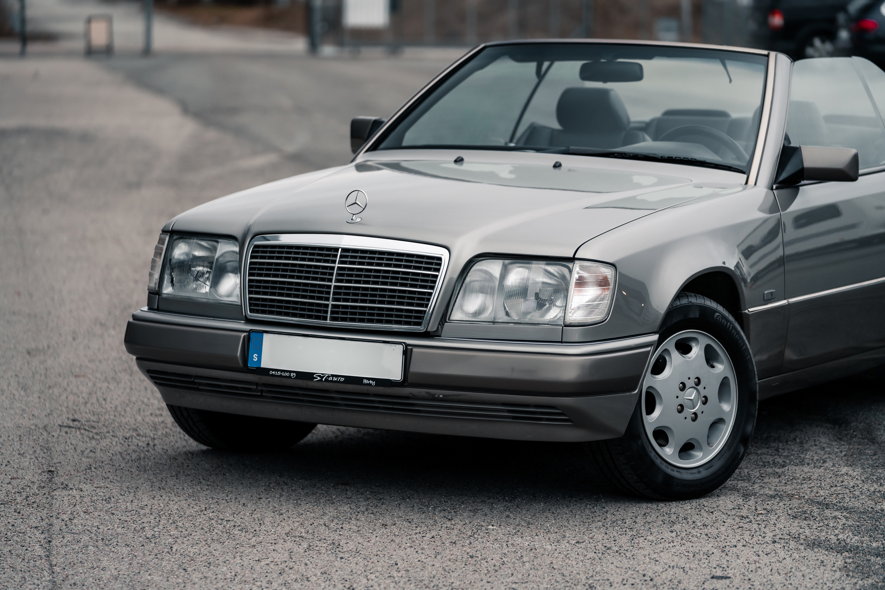 1993 MERCEDES-BENZ (W124) E320 CABRIOLET