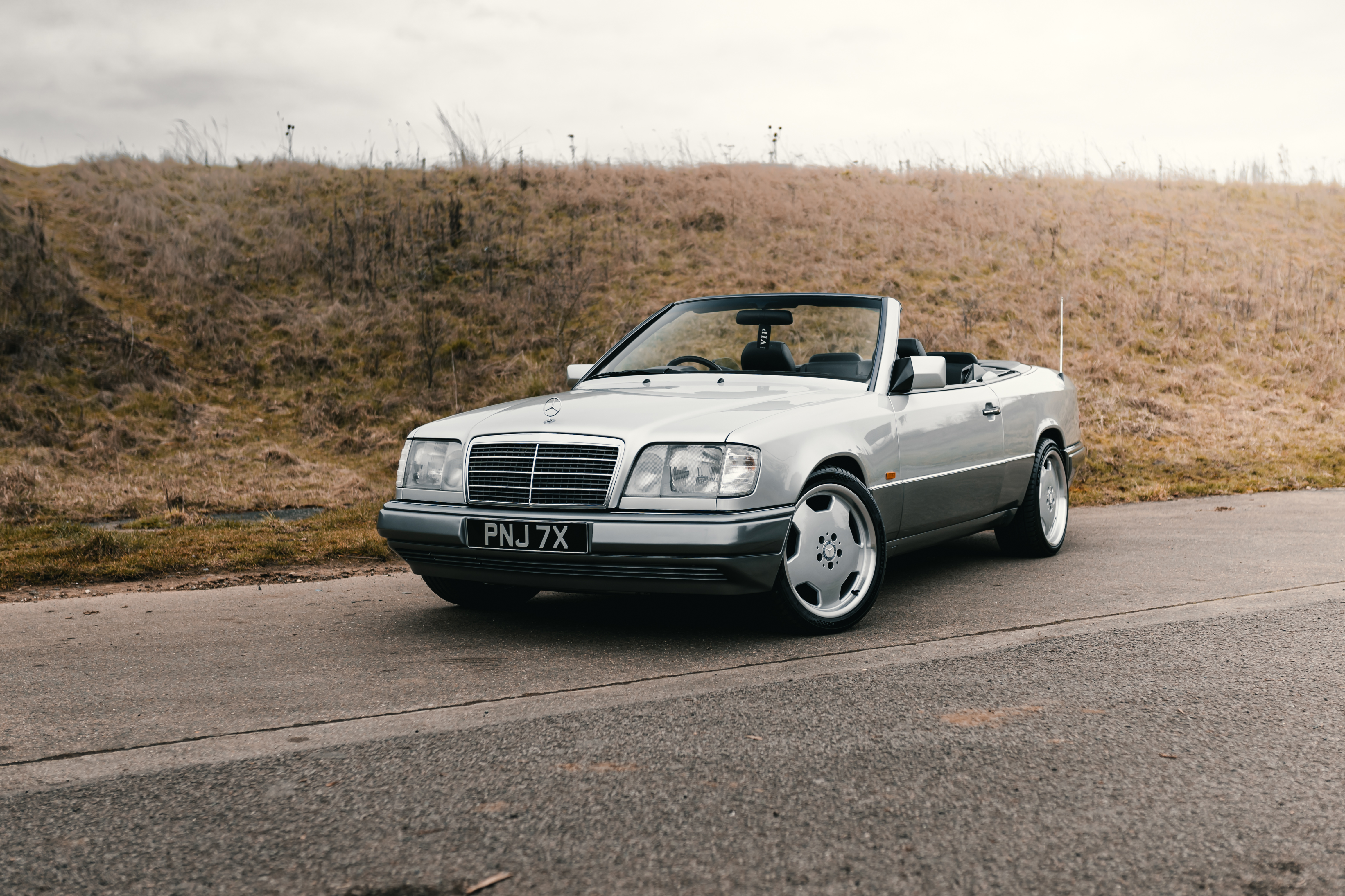 1995 MERCEDES-BENZ (W124) E220 CABRIOLET