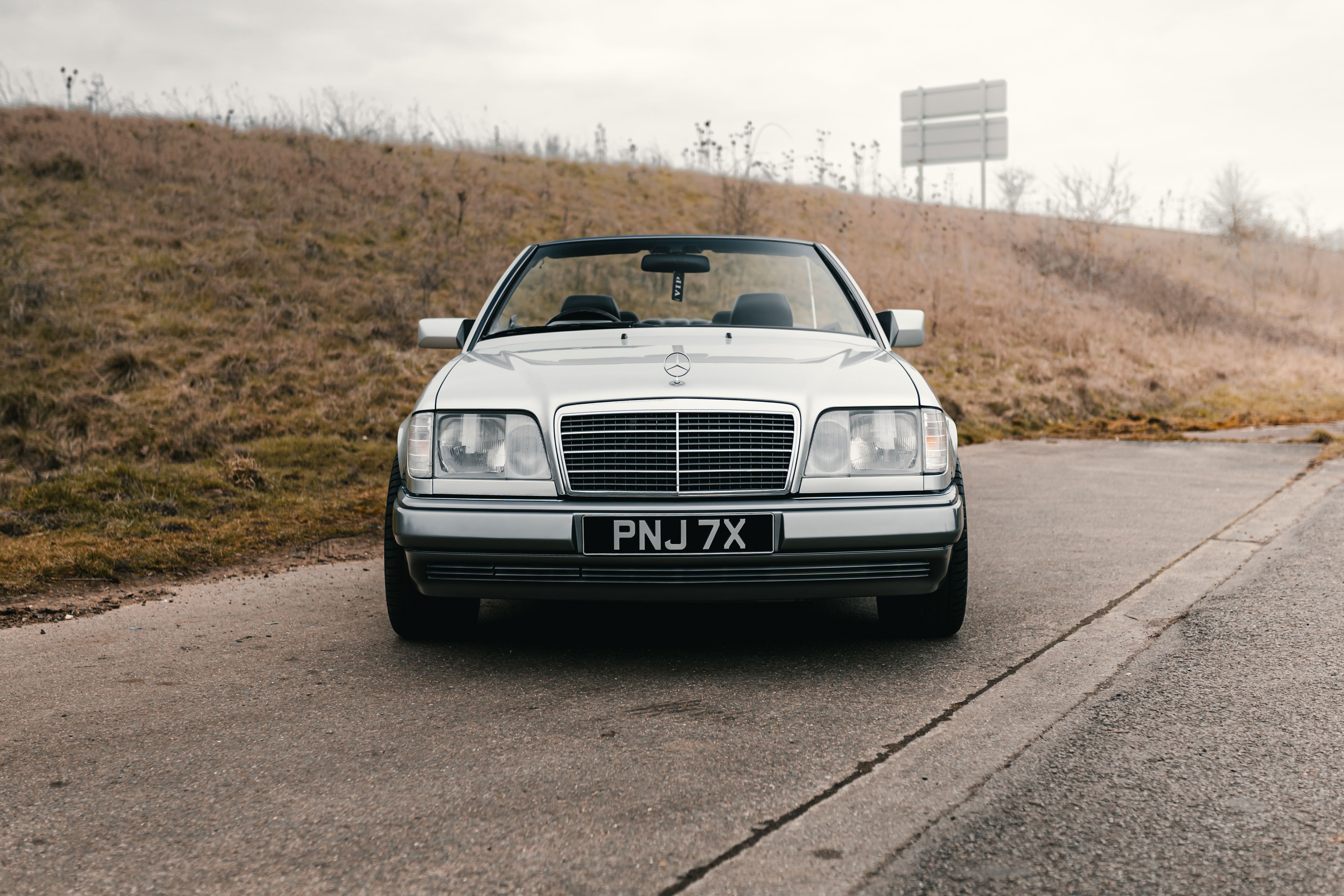 1995 MERCEDES-BENZ (W124) E220 CABRIOLET