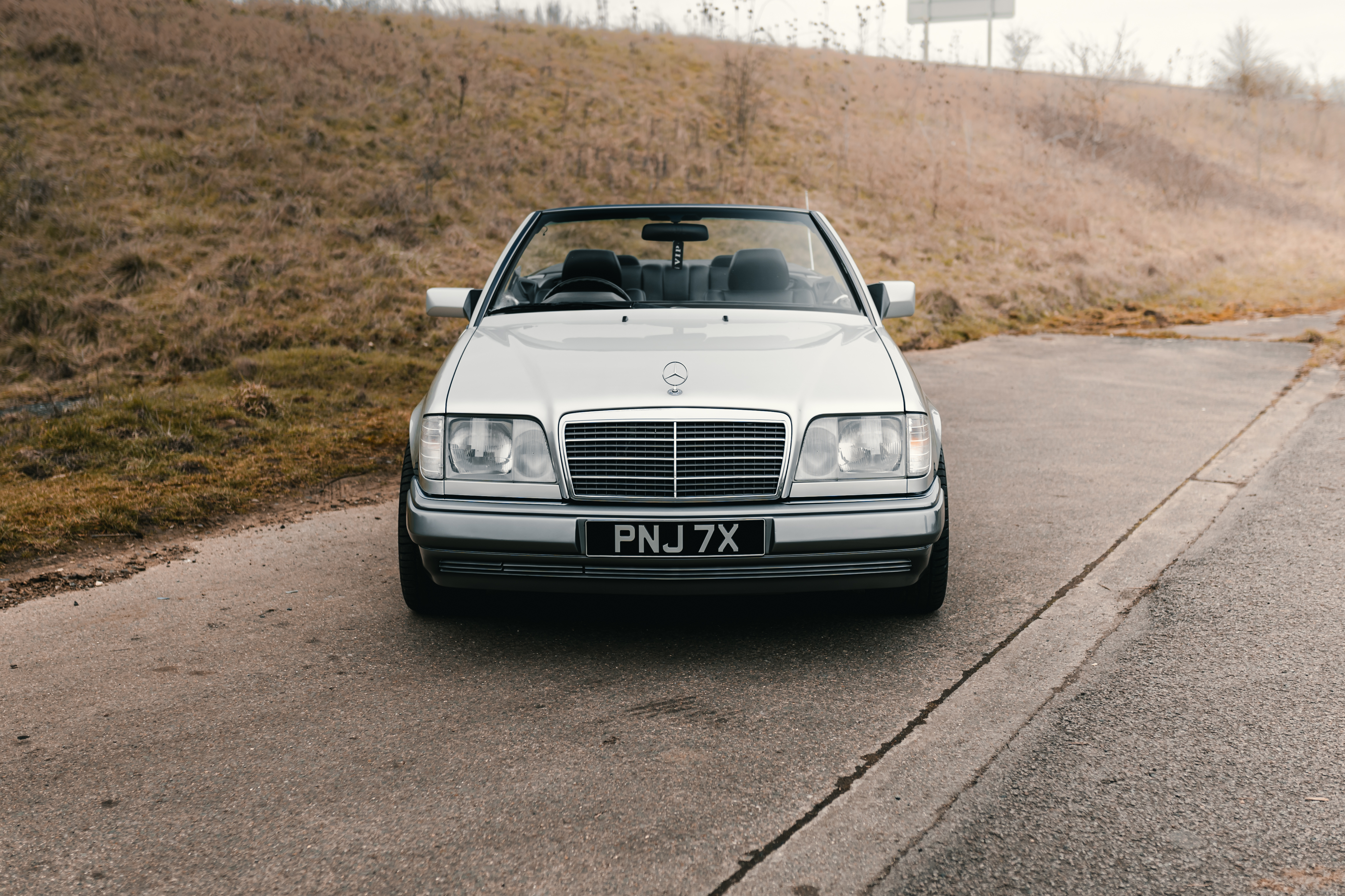 1995 MERCEDES-BENZ (W124) E220 CABRIOLET