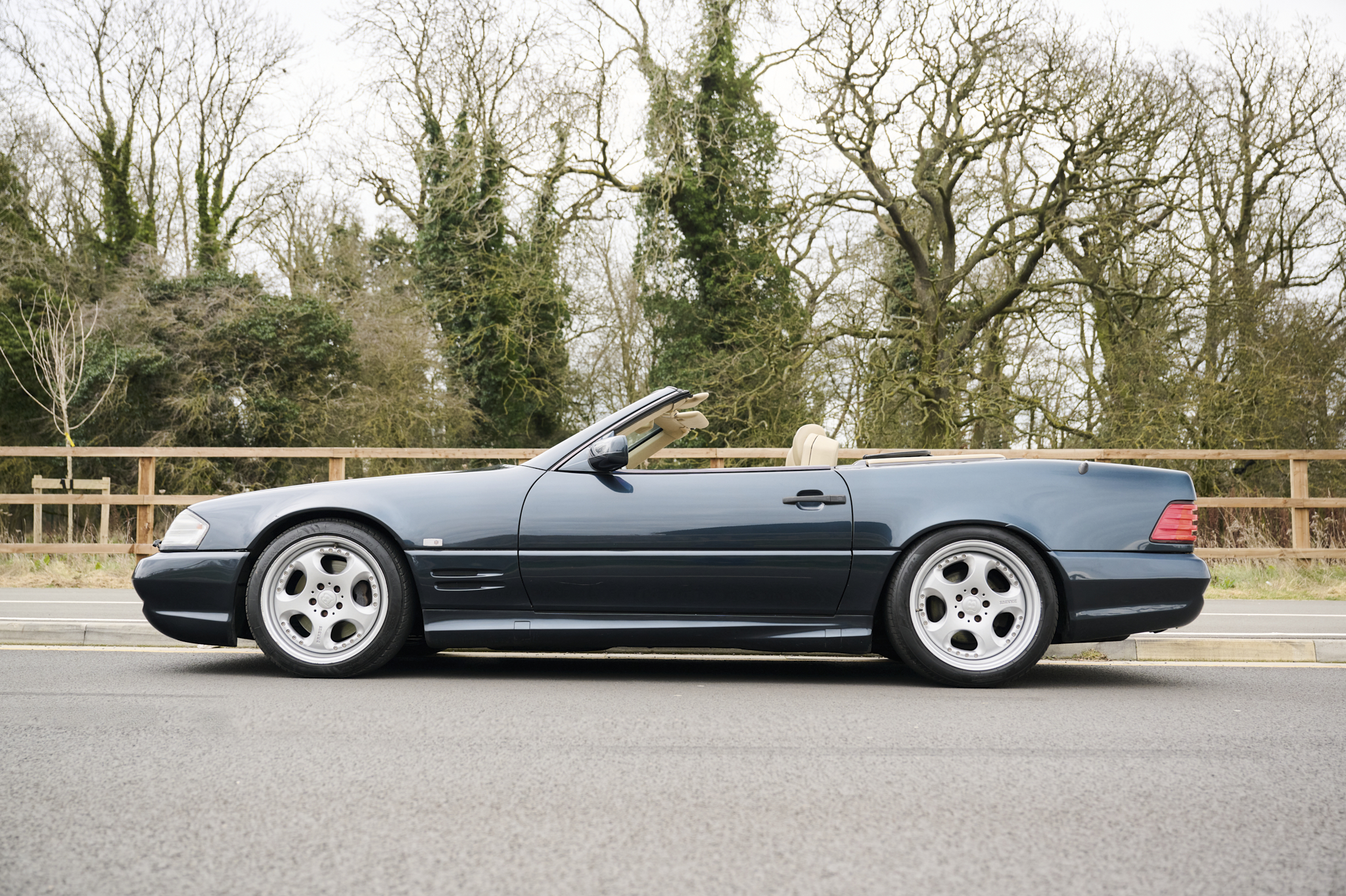 1998 MERCEDES-BENZ (R129) SL60 AMG