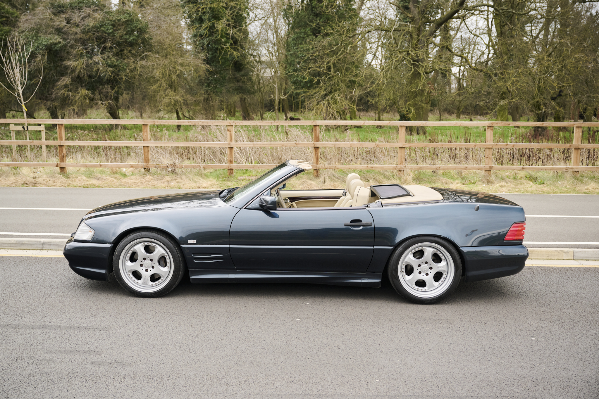 1998 MERCEDES-BENZ (R129) SL60 AMG