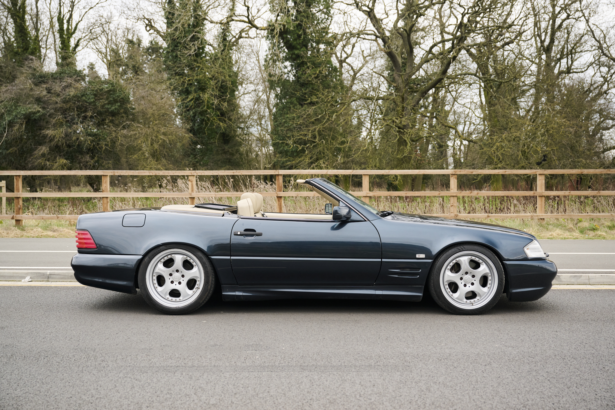 1998 MERCEDES-BENZ (R129) SL60 AMG