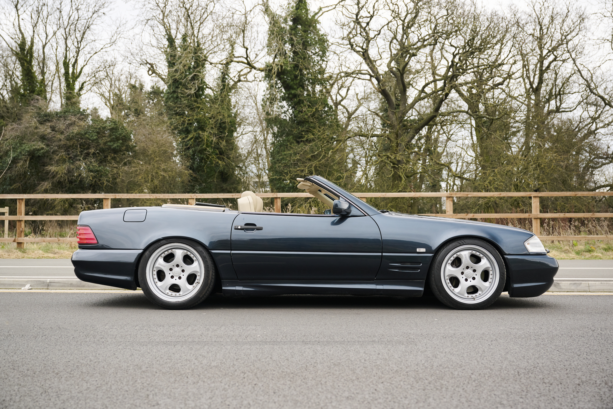 1998 MERCEDES-BENZ (R129) SL60 AMG