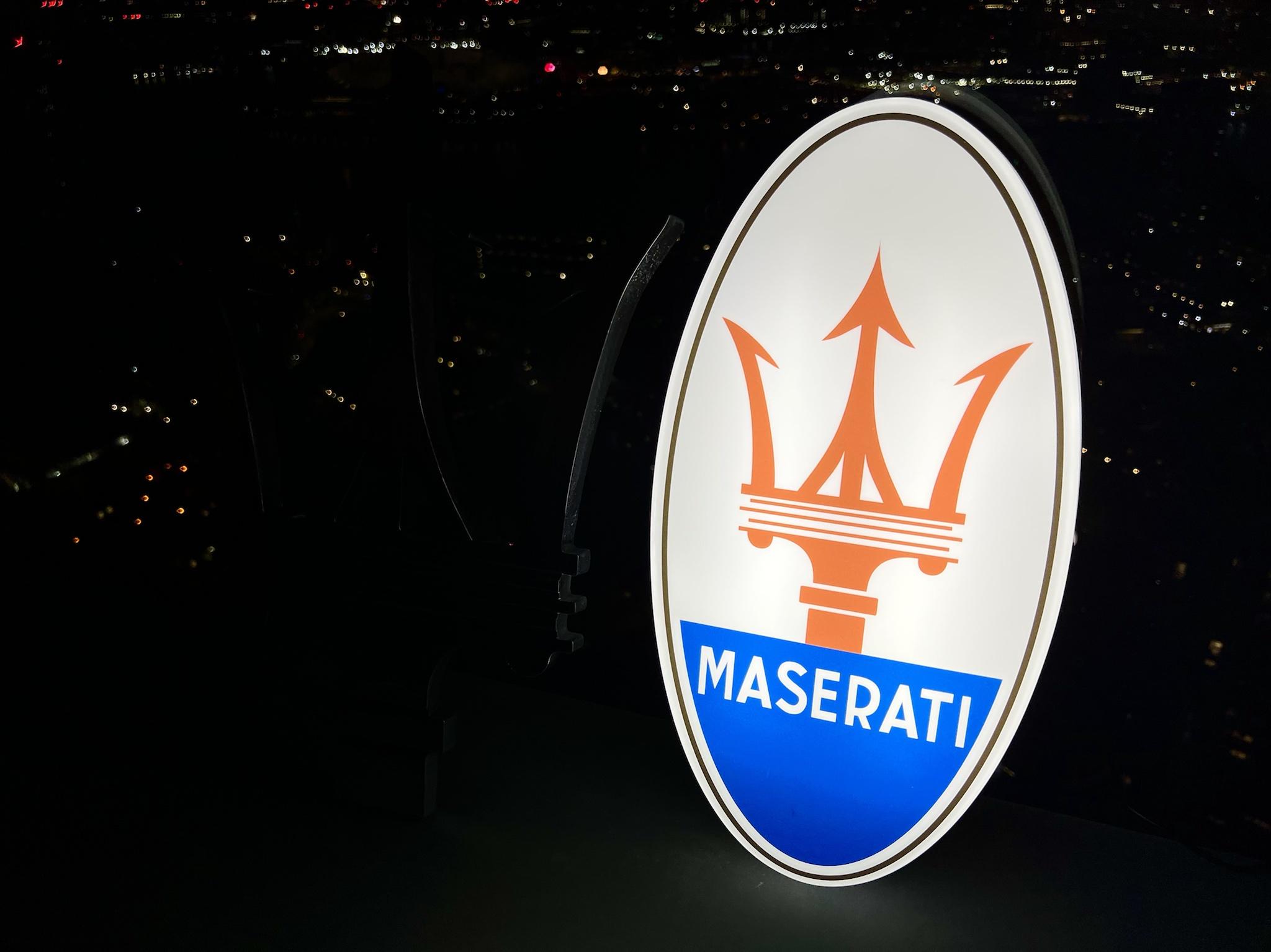 MASERATI TRIDENT AND ILLUMINATED OVAL SIGNS for sale by auction in ...