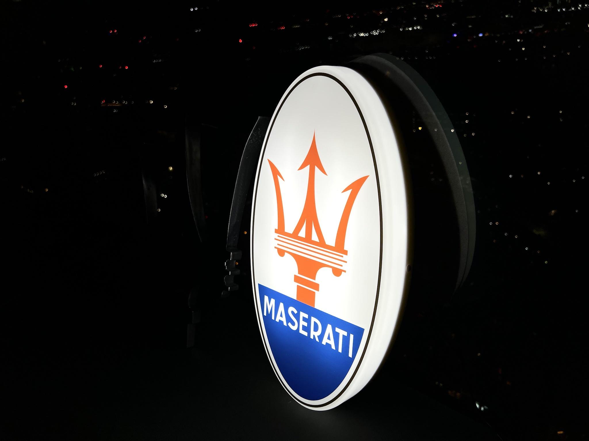 MASERATI TRIDENT AND ILLUMINATED OVAL SIGNS for sale by auction in ...