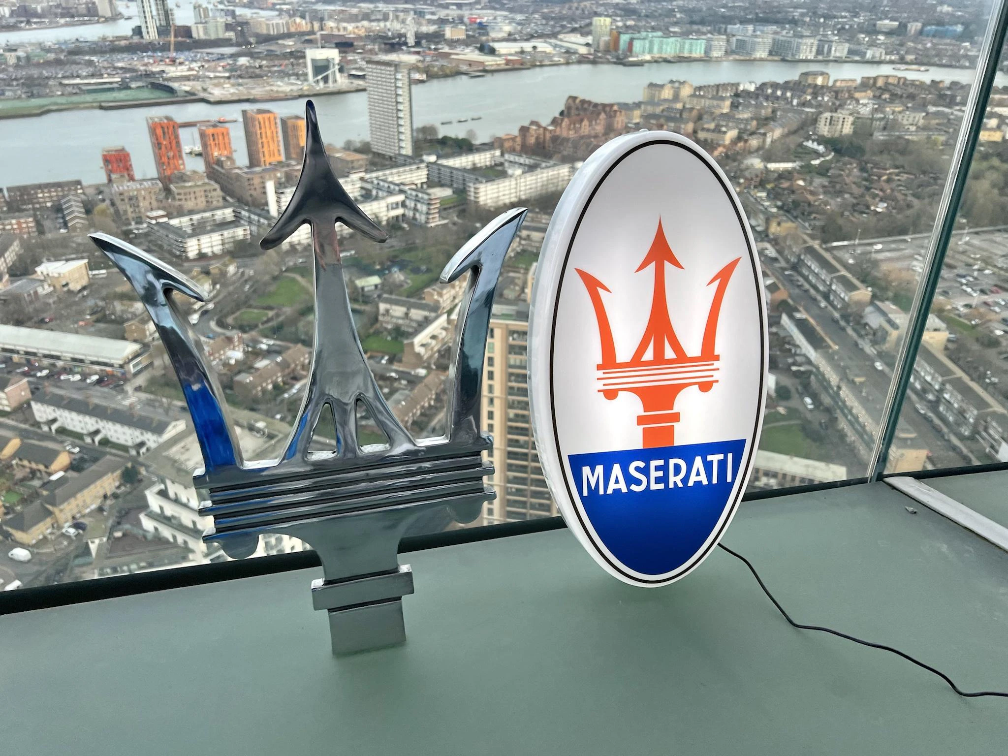 MASERATI TRIDENT AND ILLUMINATED OVAL SIGNS for sale by auction in ...