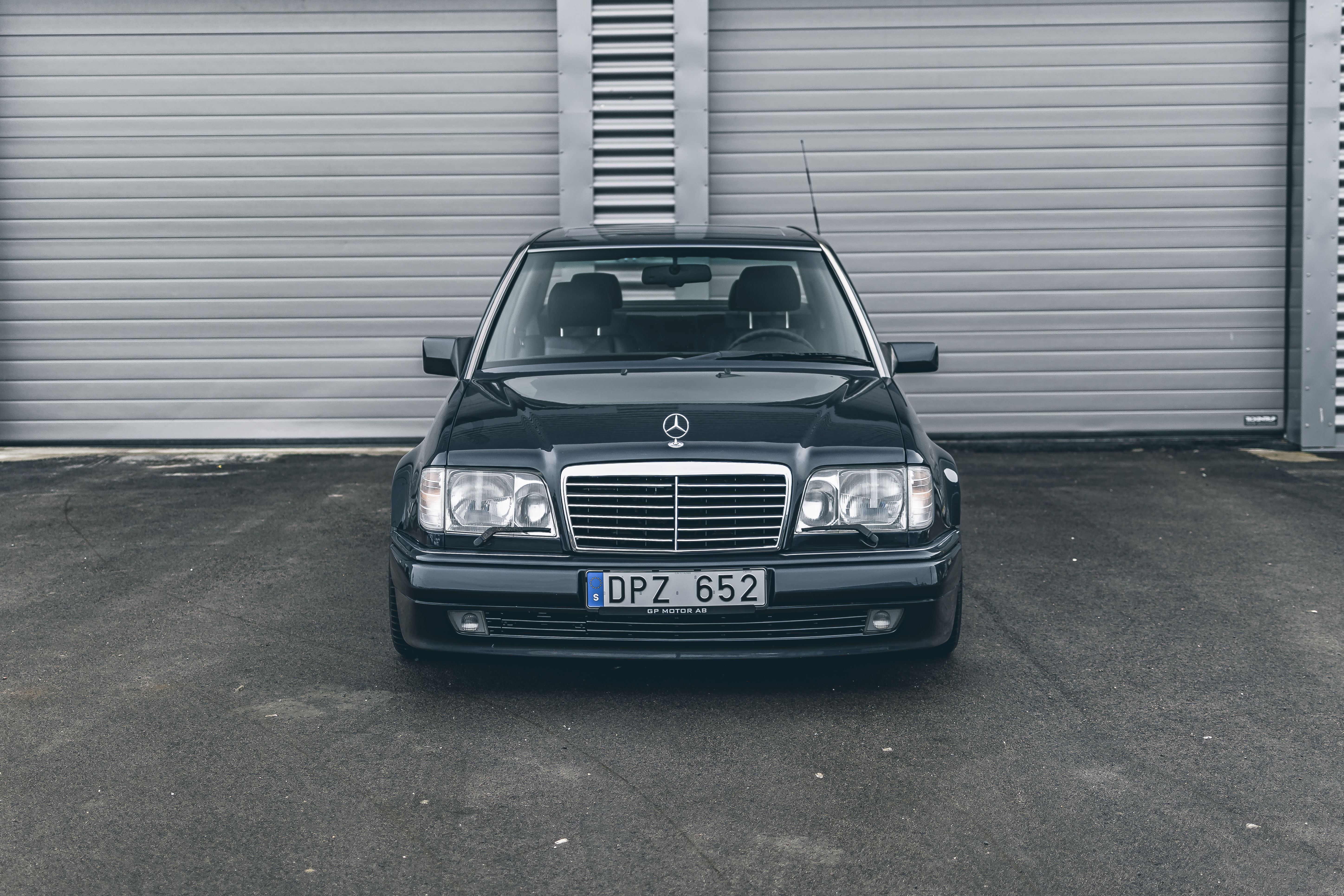 1995 MERCEDES-BENZ (W124) E500 LIMITED