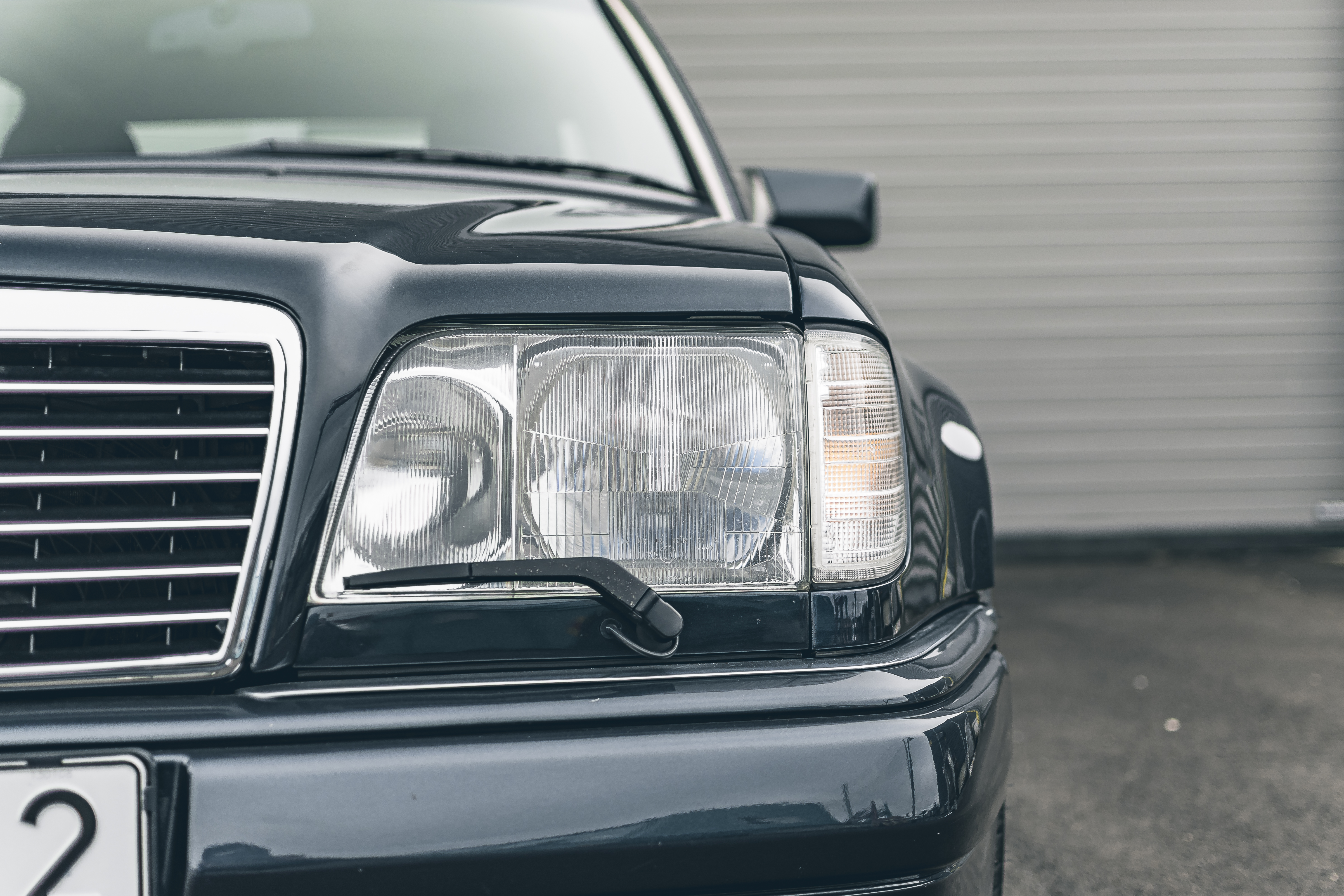 1995 MERCEDES-BENZ (W124) E500 LIMITED