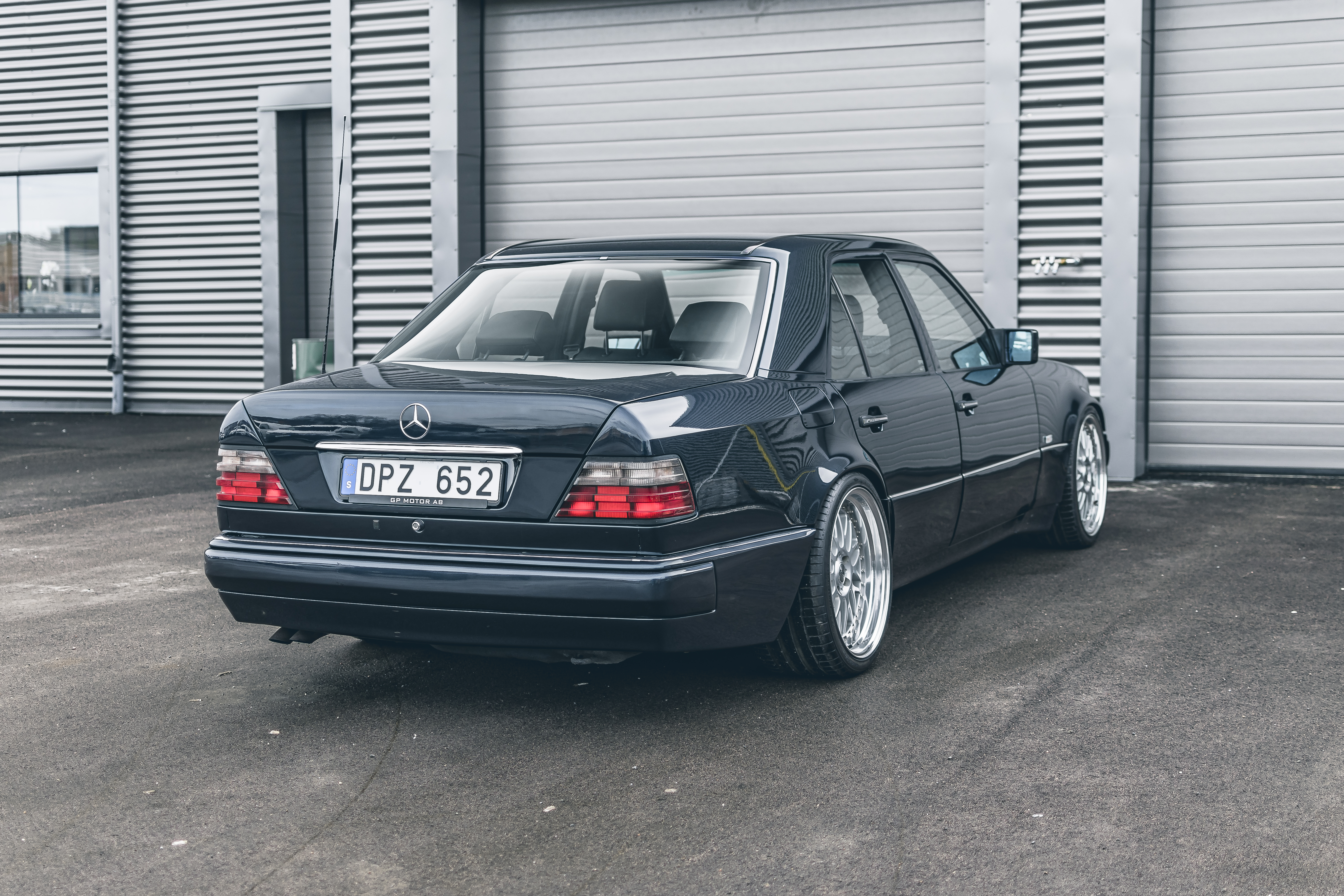 1995 MERCEDES-BENZ (W124) E500 LIMITED